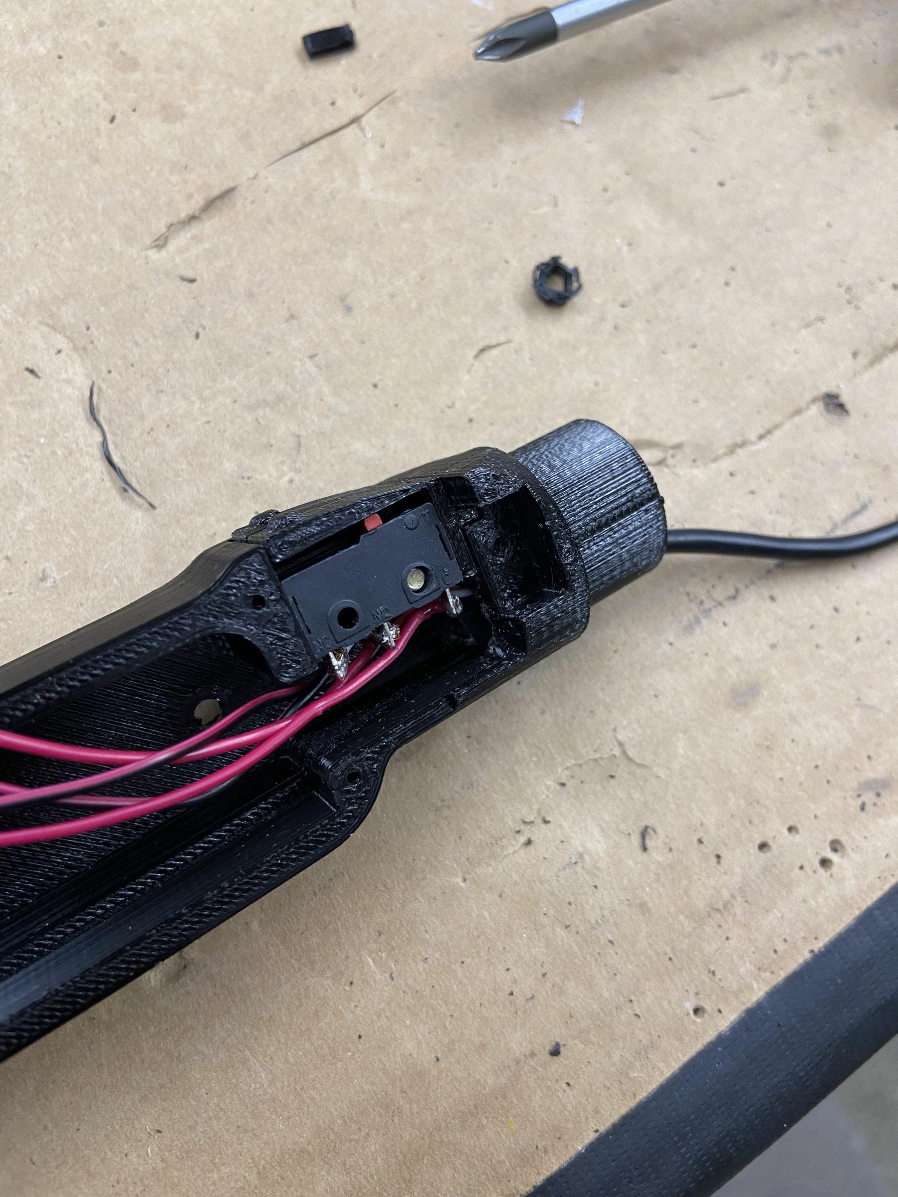Electric Grabber : 8 Steps (with Pictures) - Instructables