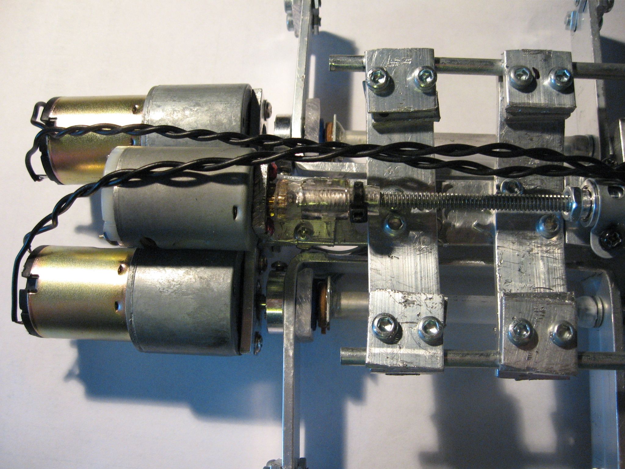 Tree Climbing Robot : 20 Steps (with Pictures) - Instructables