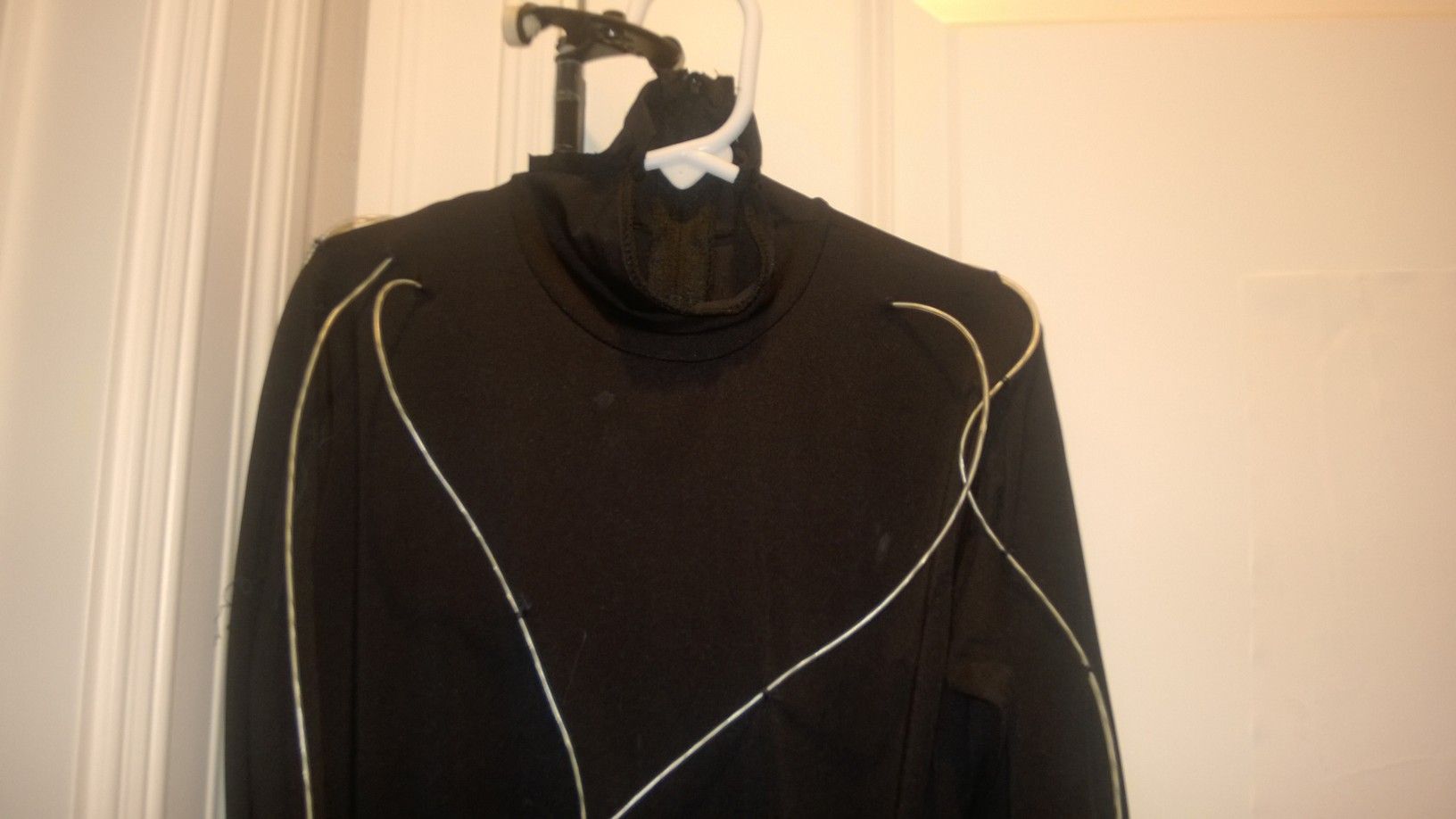 EL Wire TRON Suits! : 4 Steps - Instructables