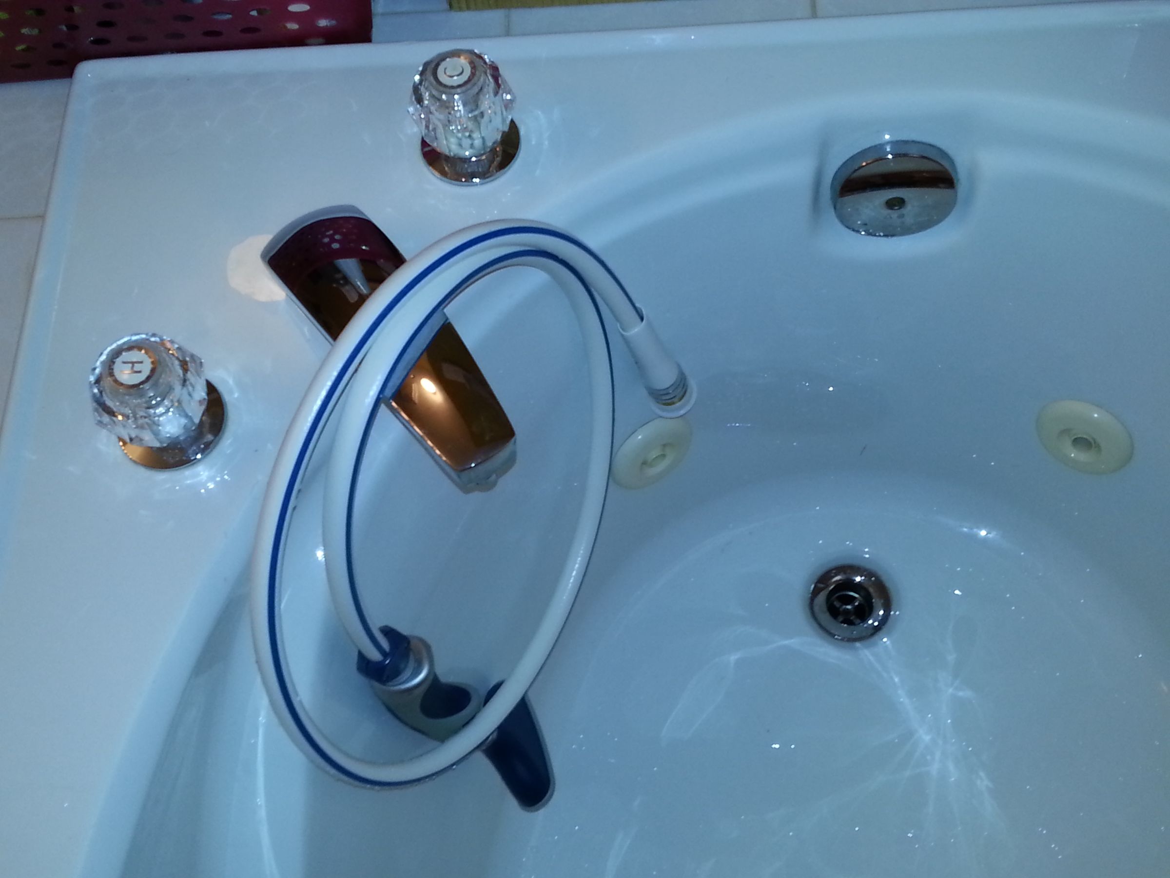 Hand Shower for Roman Tub : 3 Steps - Instructables