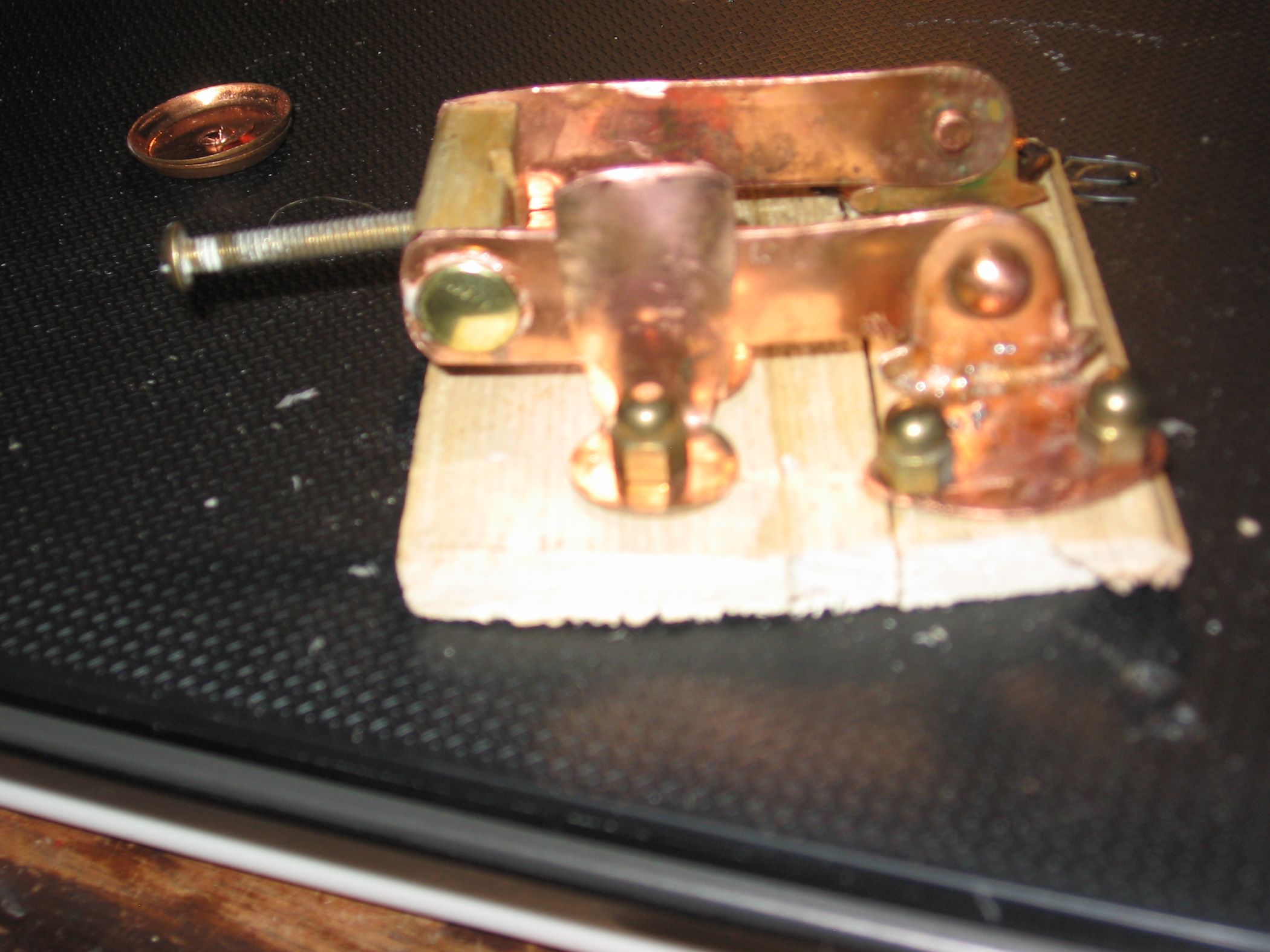 Knife Switch : 3 Steps - Instructables