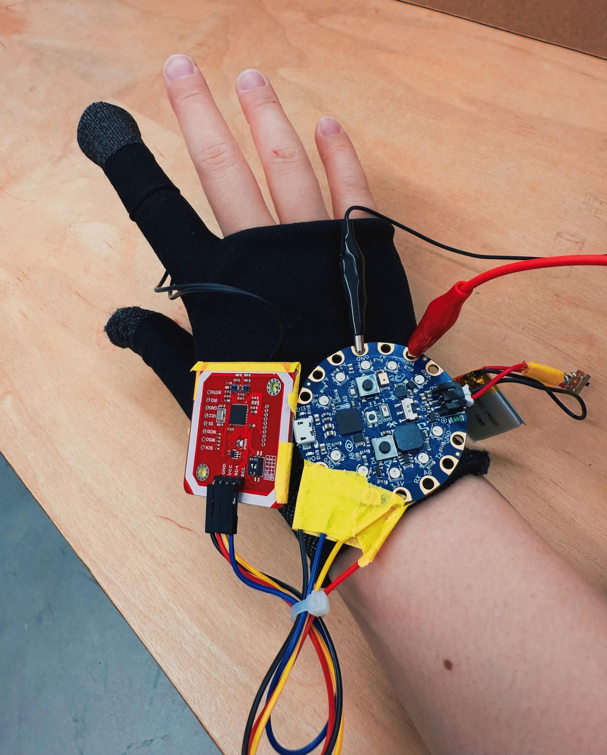 Smart Glove: an Interactive Manual on Hand : 8 Steps (with Pictures) - Instructables