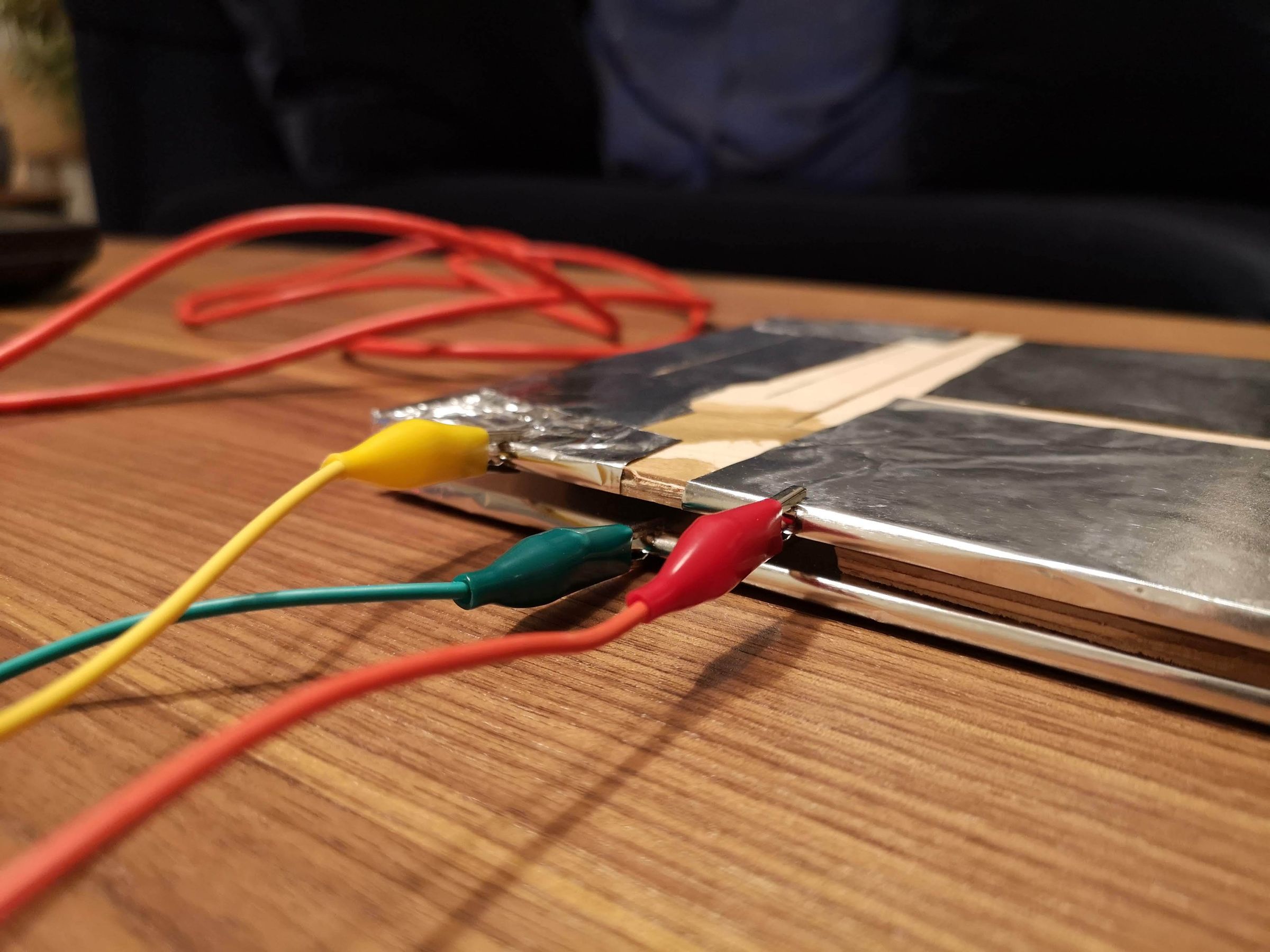 Makey Makey Remote for Binge Watching : 8 Steps (with Pictures ...