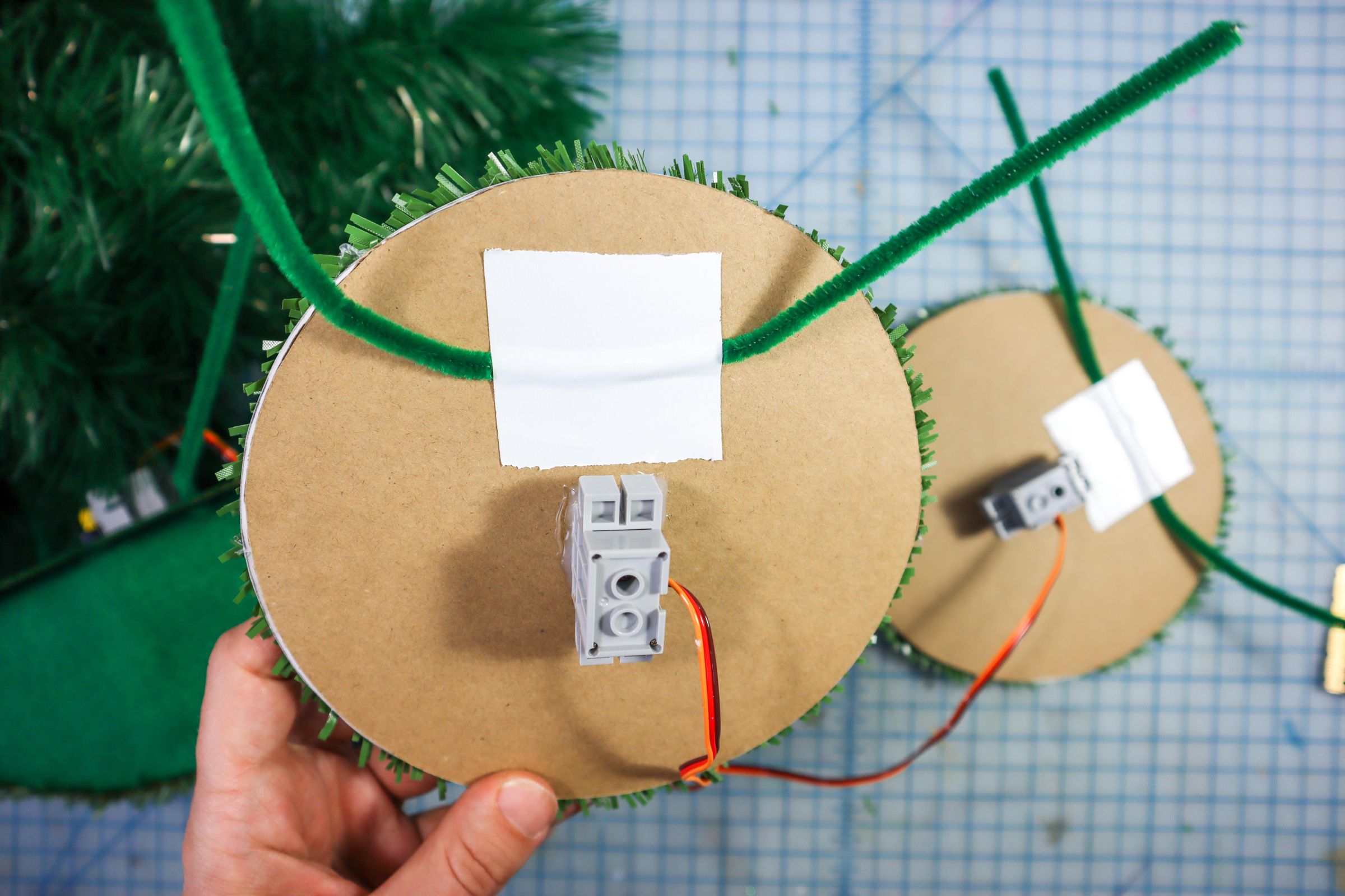 "Circuit-Tree" the Singing Christmas Tree : 29 Steps (with Pictures ...