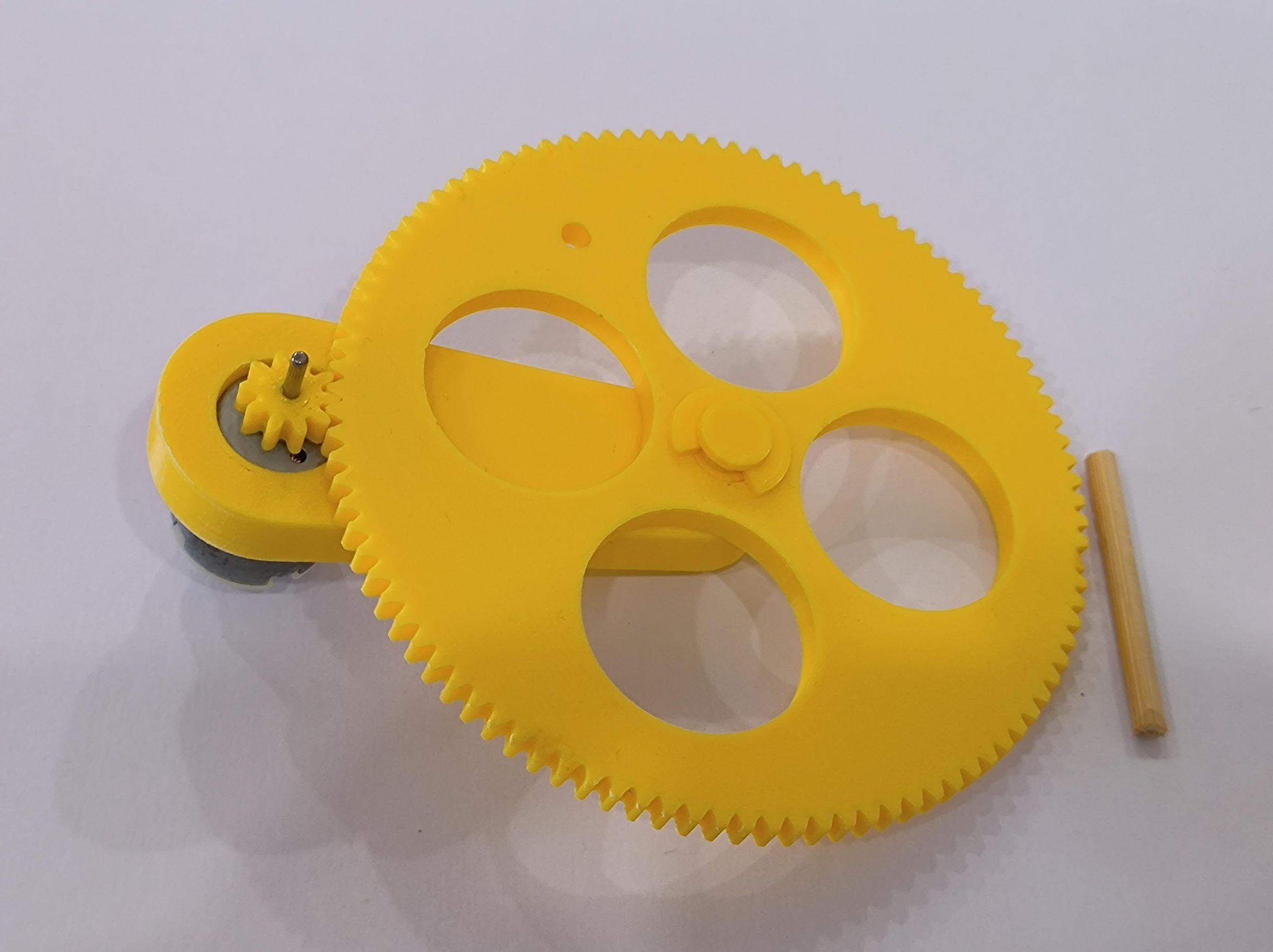 Hand Crank Generator for School Projects : 3 Steps (with Pictures ...