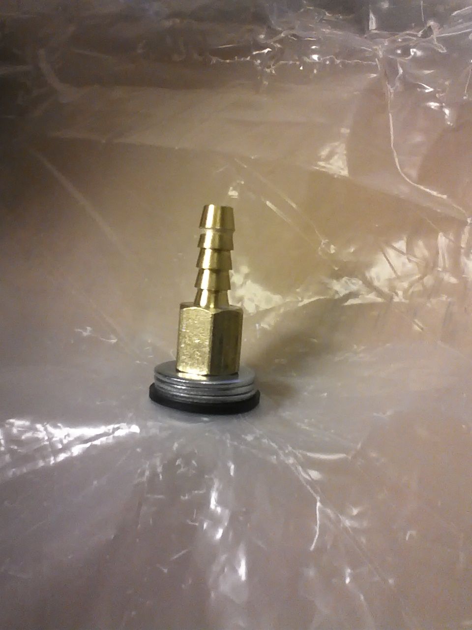 Making a Vacuum Bag Connector (Vacuum Port) for $10 With Hardware Store ...