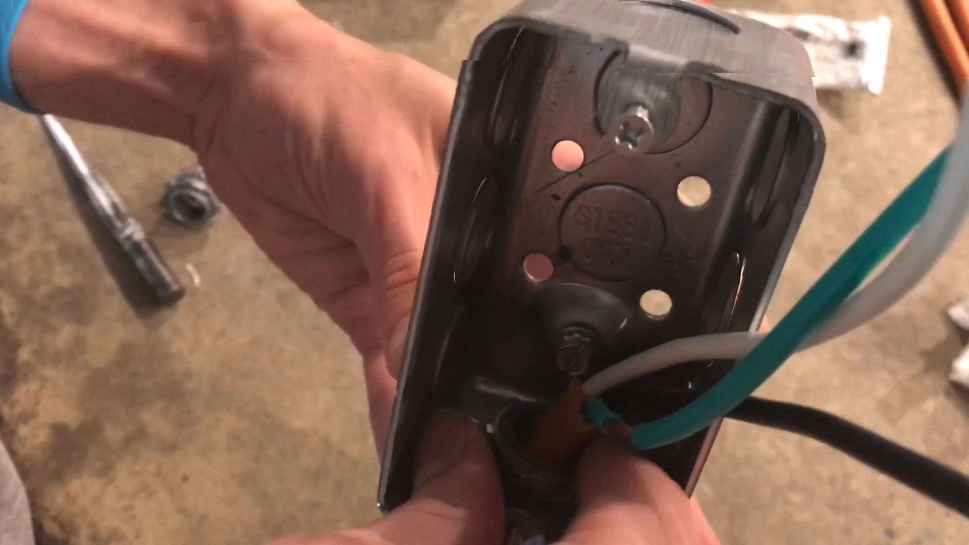 FIX Your Extension Cord BETTER THAN NEW : 4 Steps - Instructables