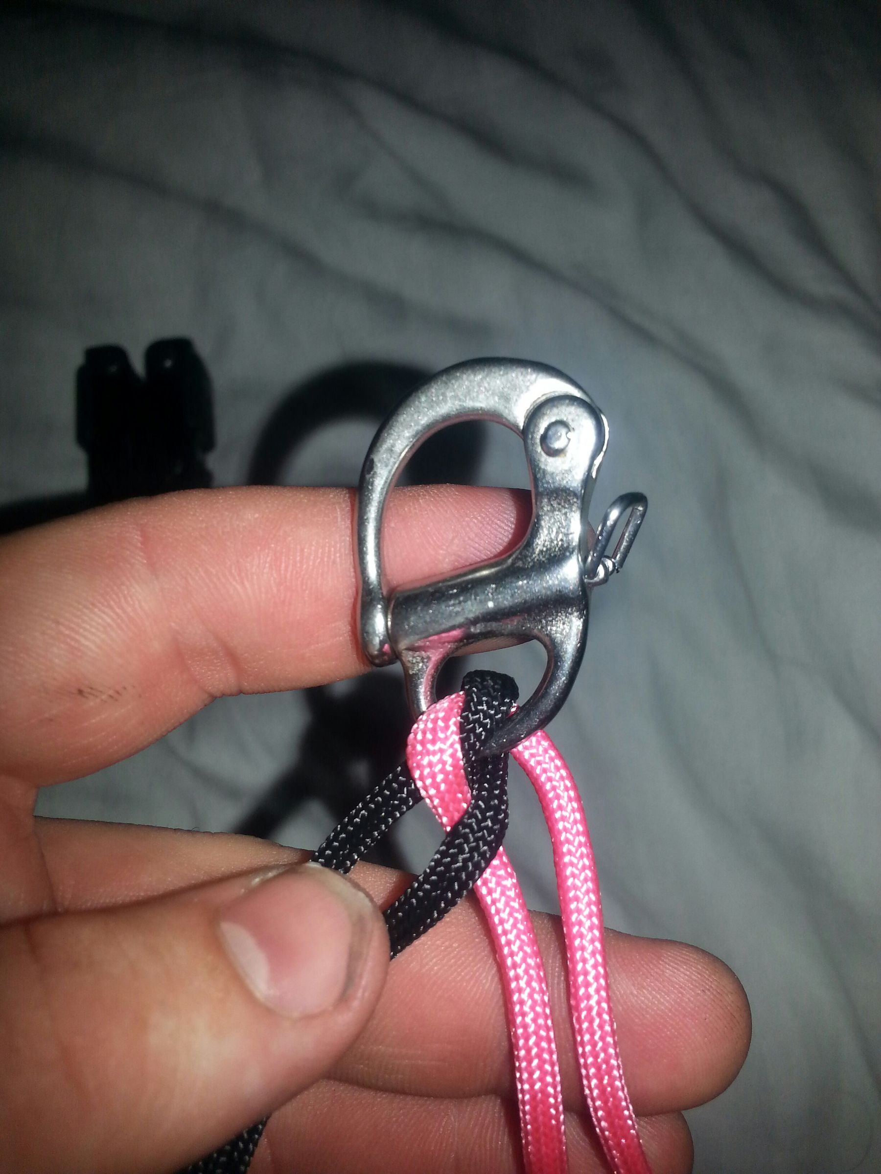 Make a 4 Strand Round Braid Paracord Leash With Hand Loop and ...