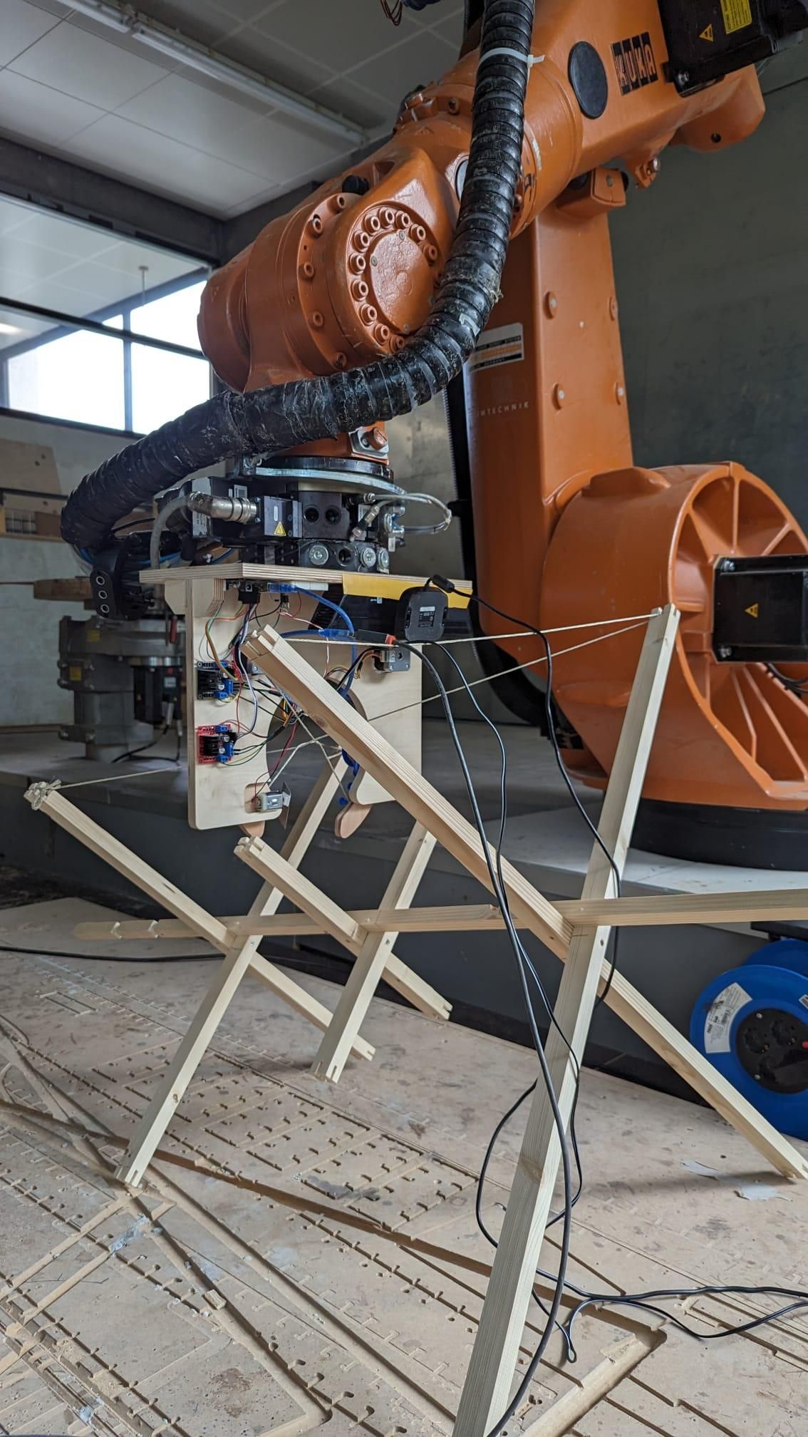 Fiber Node "Rolling Wrapper" KUKA End Effector : 6 Steps (with Pictures ...