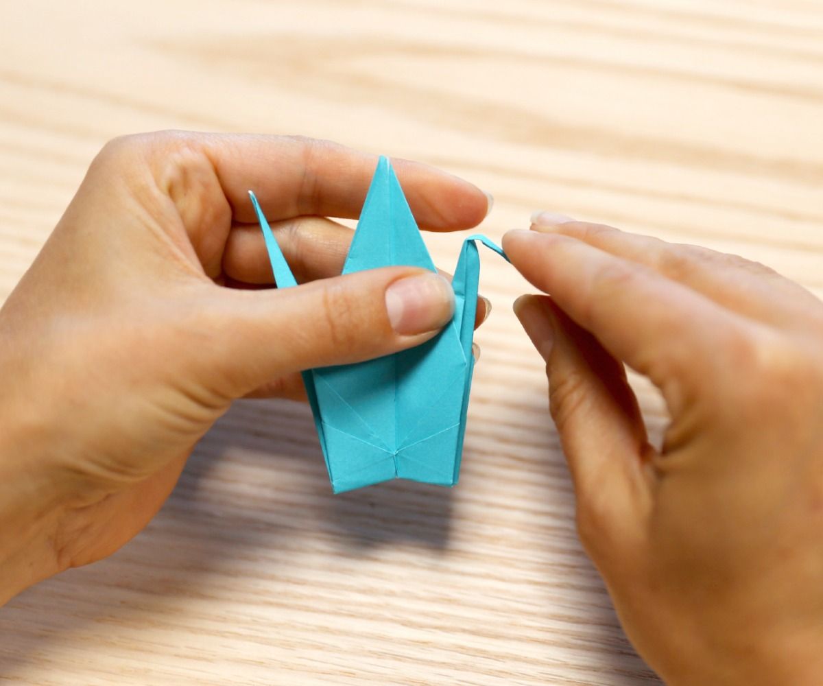 How to Make a Paper Crane : 16 Steps (with Pictures) - Instructables