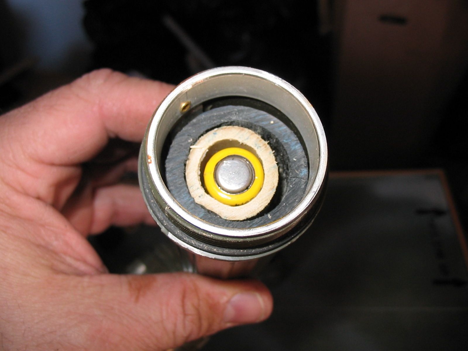 AA to D Cell Adapter : 4 Steps - Instructables