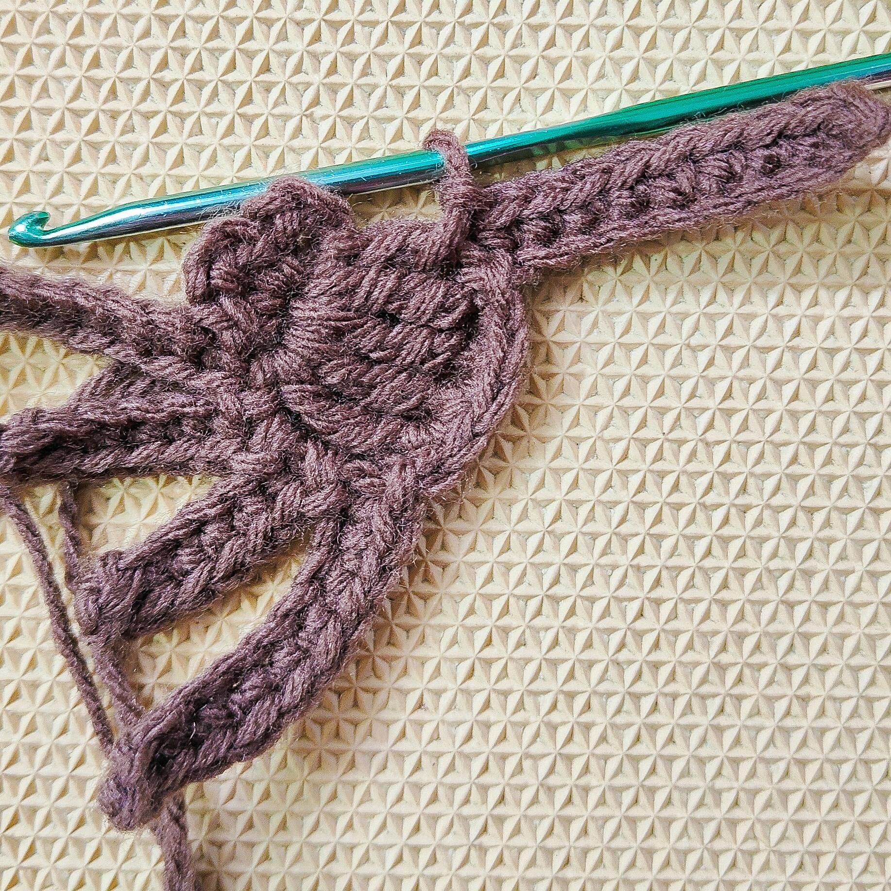 Easy Crochet Spider Applique Halloween Pattern : 4 Steps (with Pictures ...