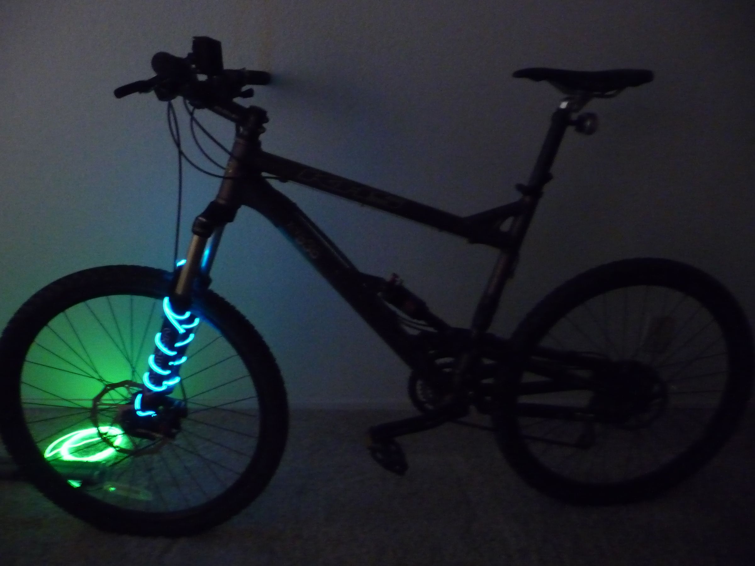 Electroluminescent Mountain Bike : 13 Steps (with Pictures) - Instructables