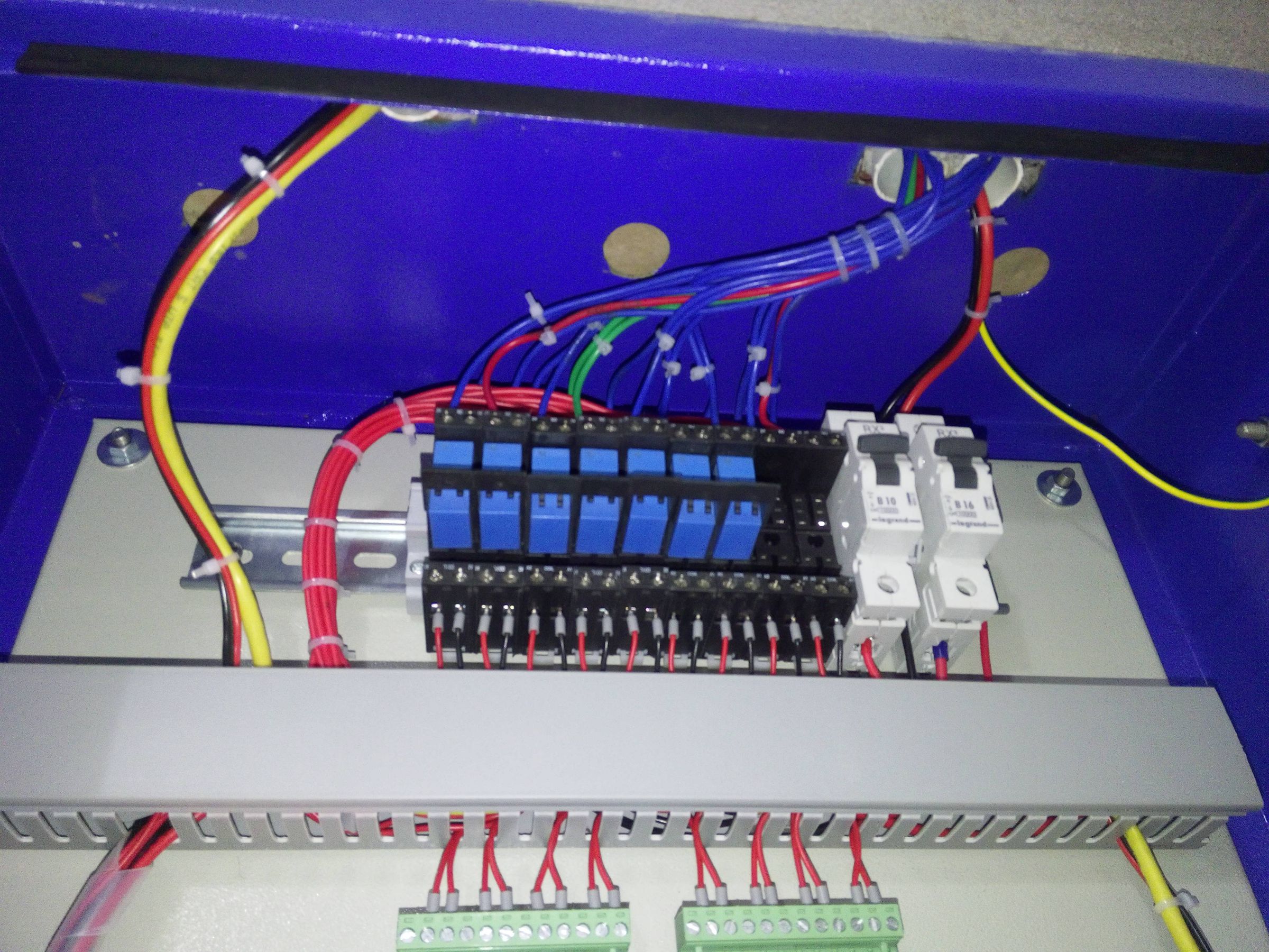 The Complete Smart Home : 9 Steps - Instructables