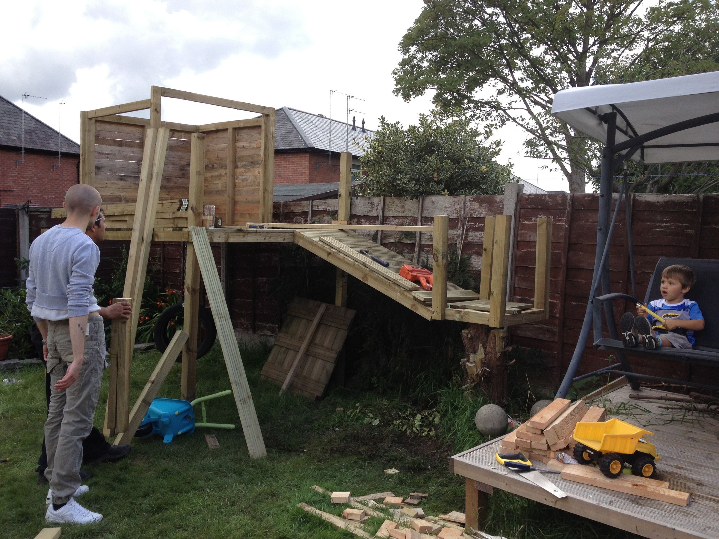 Playhouse Fort : 9 Steps (with Pictures) - Instructables