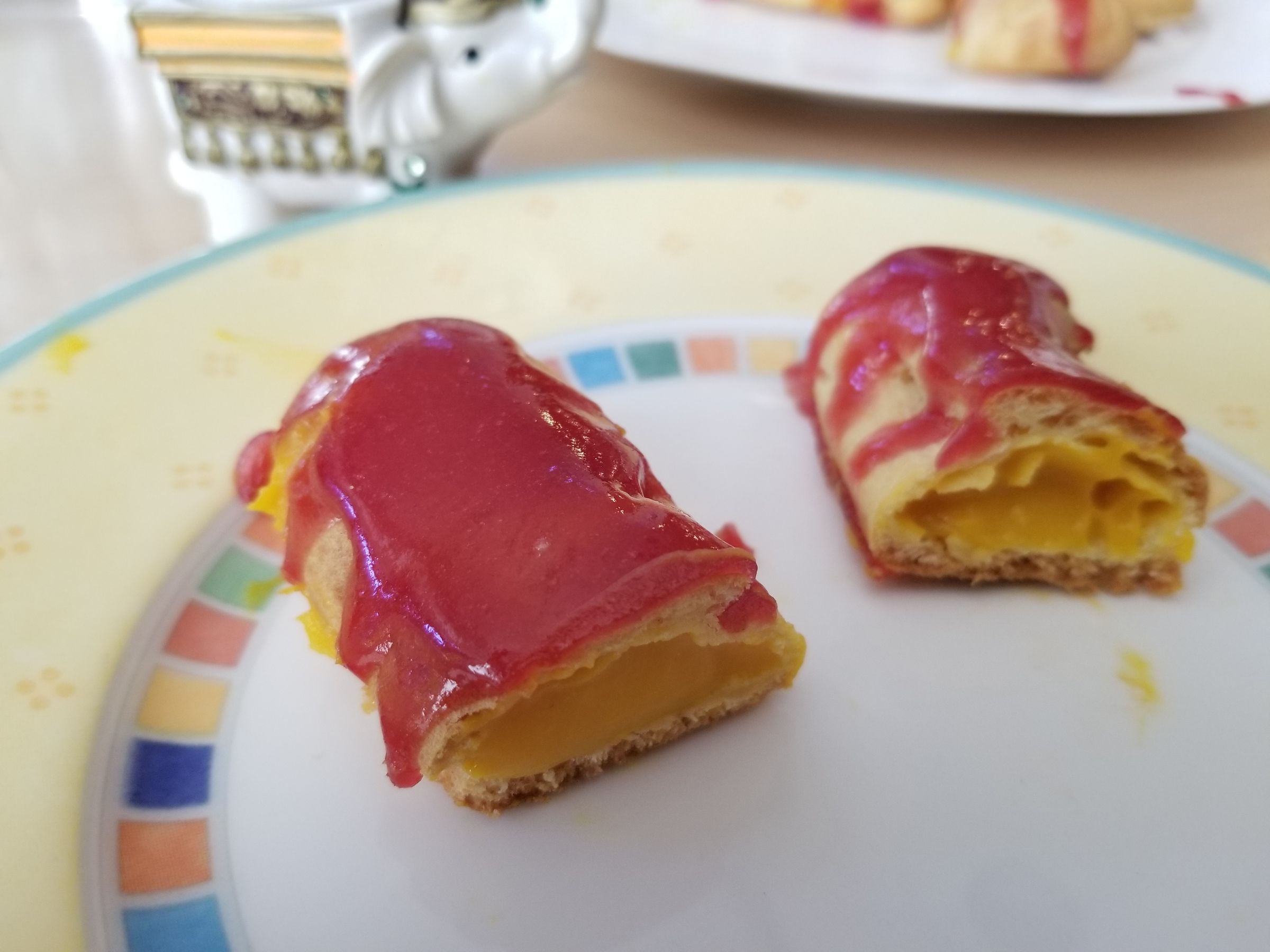 Mango Eclair With Raspberry Glaze : 5 Steps (with Pictures) - Instructables