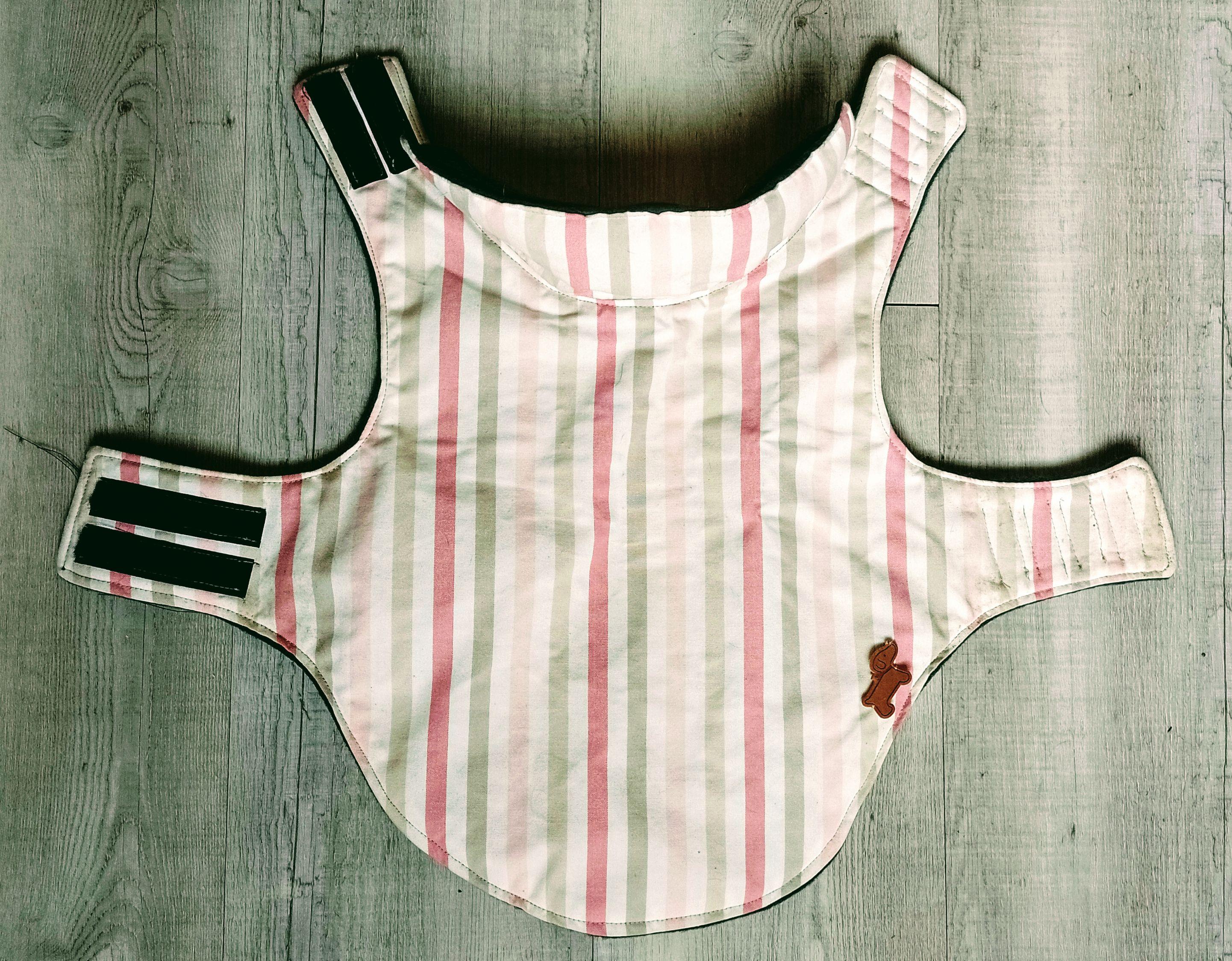 Simple Dog Jacket (with Pattern) : 8 Steps (with Pictures) - Instructables