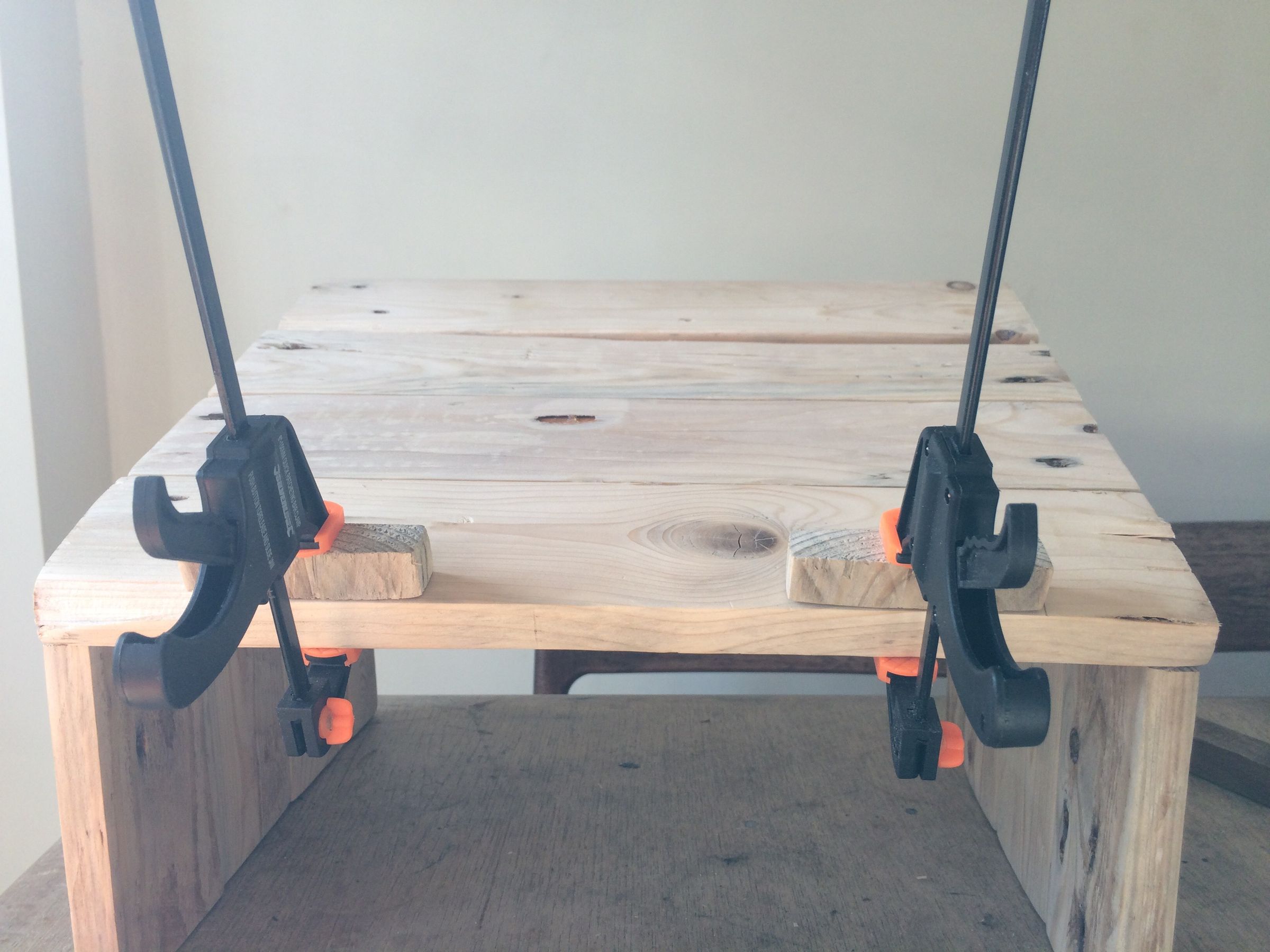 Pallet Wood Laptop Riser : 11 Steps (with Pictures) - Instructables