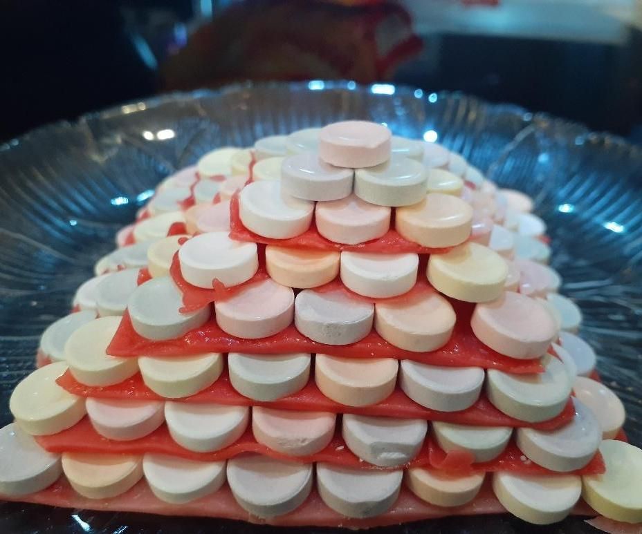 The Great Smarties Pyramid : 3 Steps - Instructables