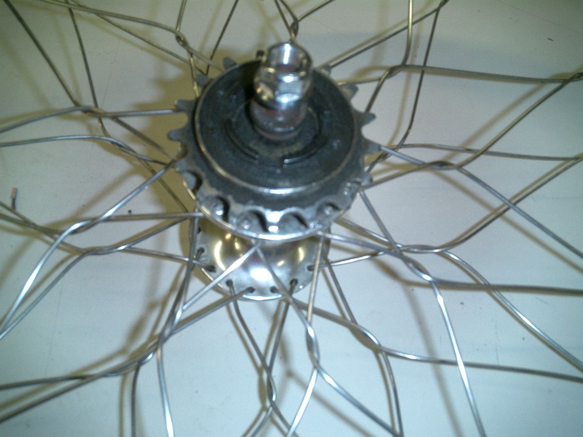 Twisted Spoke Bicycle Wheel Lacing - Flowers! : 9 Steps (with Pictures ...