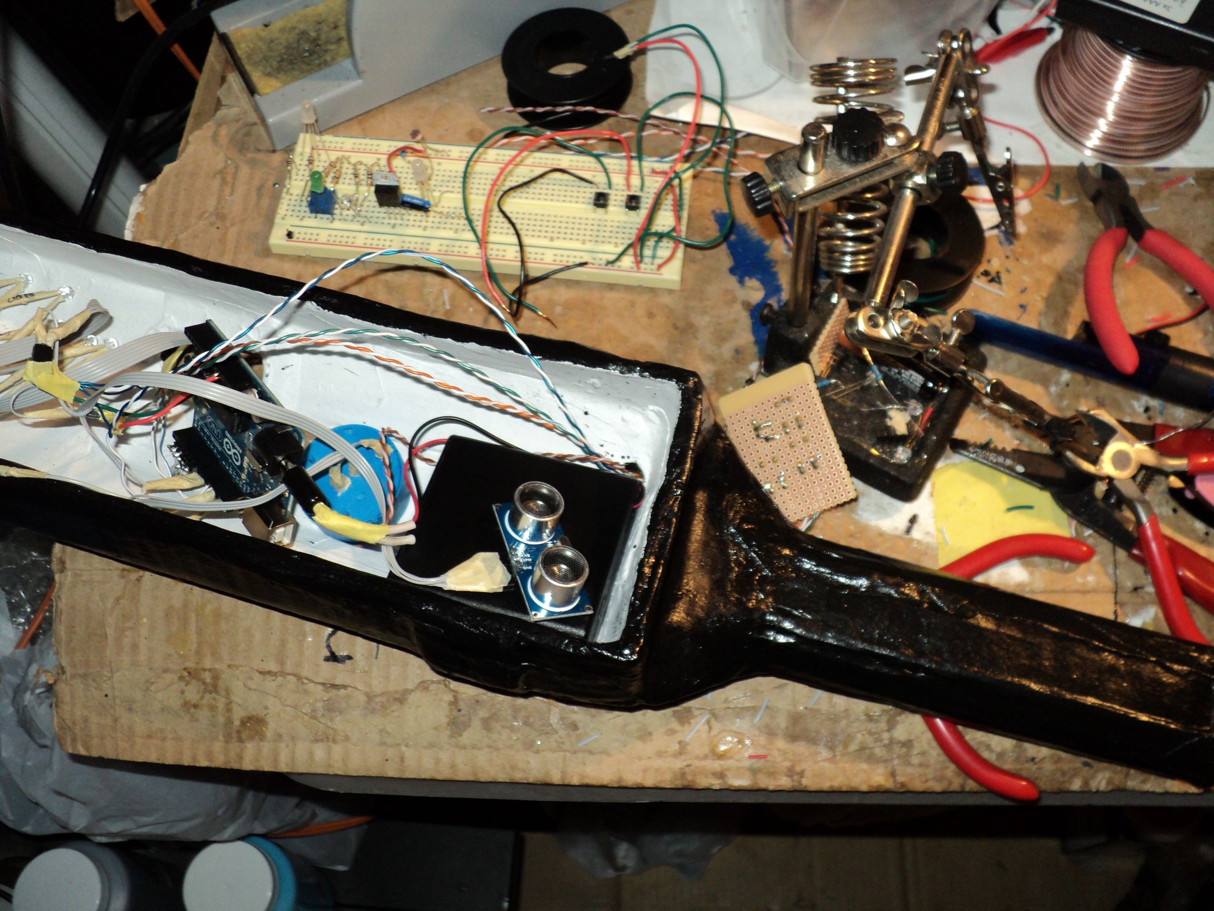 TSA Zombie Scanner Security Wand : 7 Steps (with Pictures) - Instructables