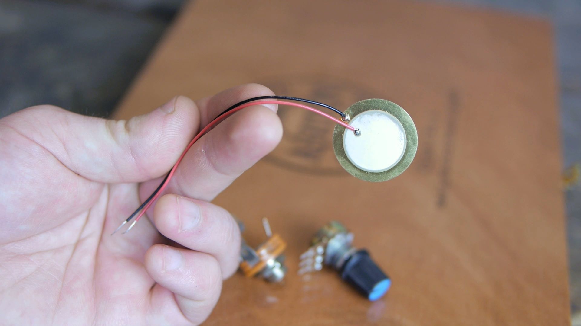 Cigar Box Stomp Box : 7 Steps (with Pictures) - Instructables