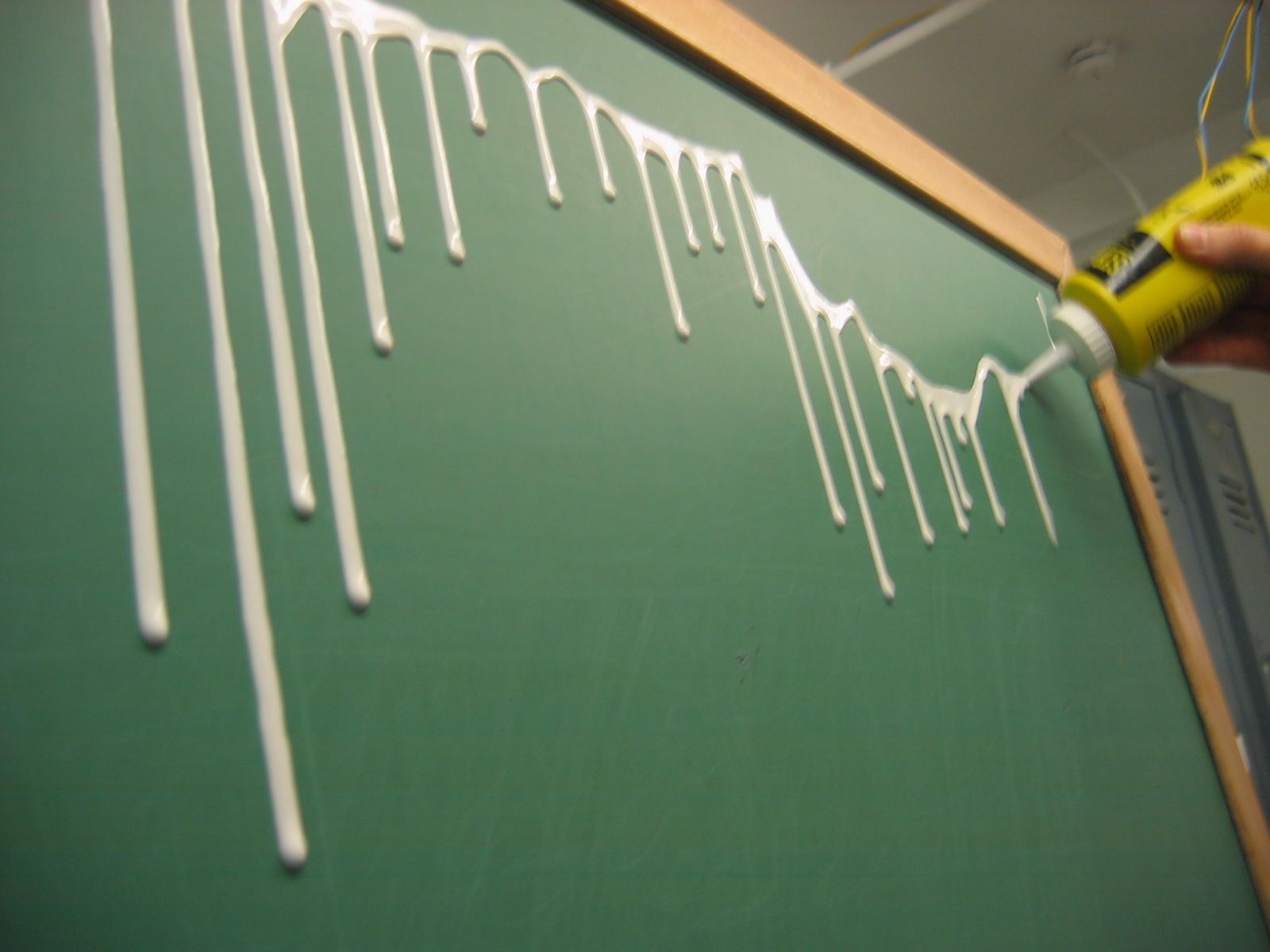 Creative Discontent Part 3 : Squalk (Squirt Chalk) : 4 Steps (with ...
