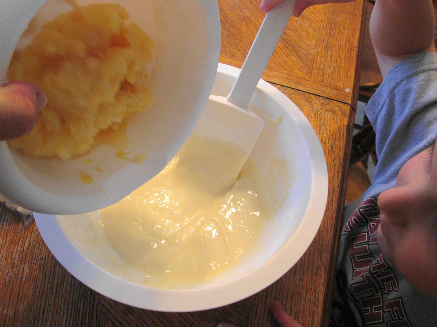 No-Bake Rainbow Marshmallow & Pineapple Pie : 9 Steps (with Pictures ...