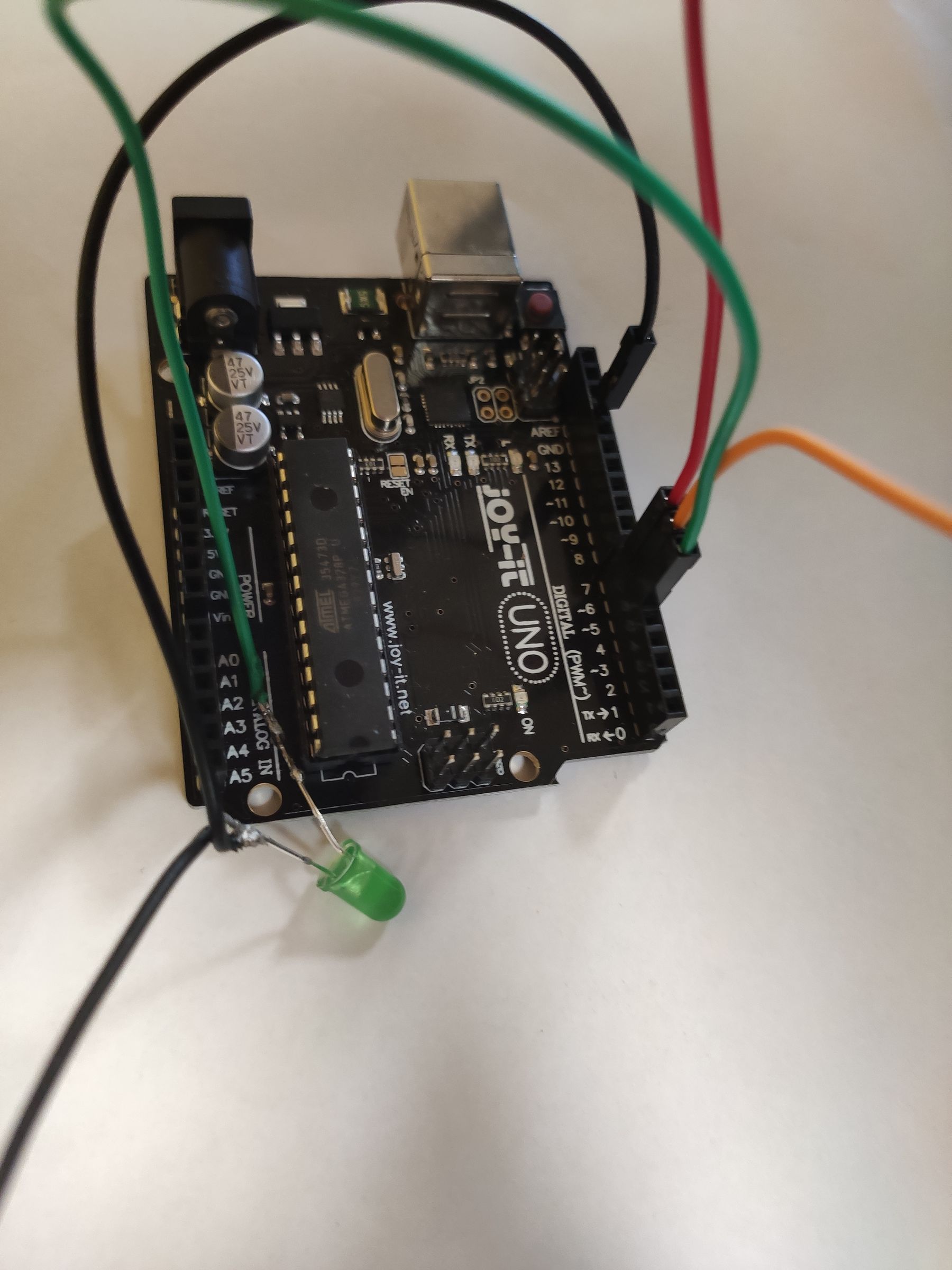 Traffic Light / Feu Tri-Color ! : 11 Steps - Instructables