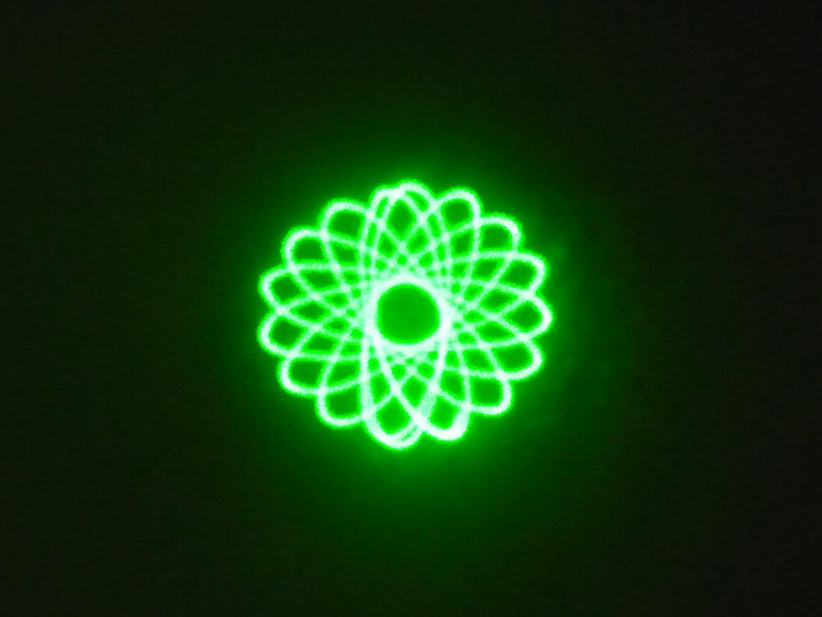 Four-Motor Laser Spirograph : 8 Steps (with Pictures) - Instructables