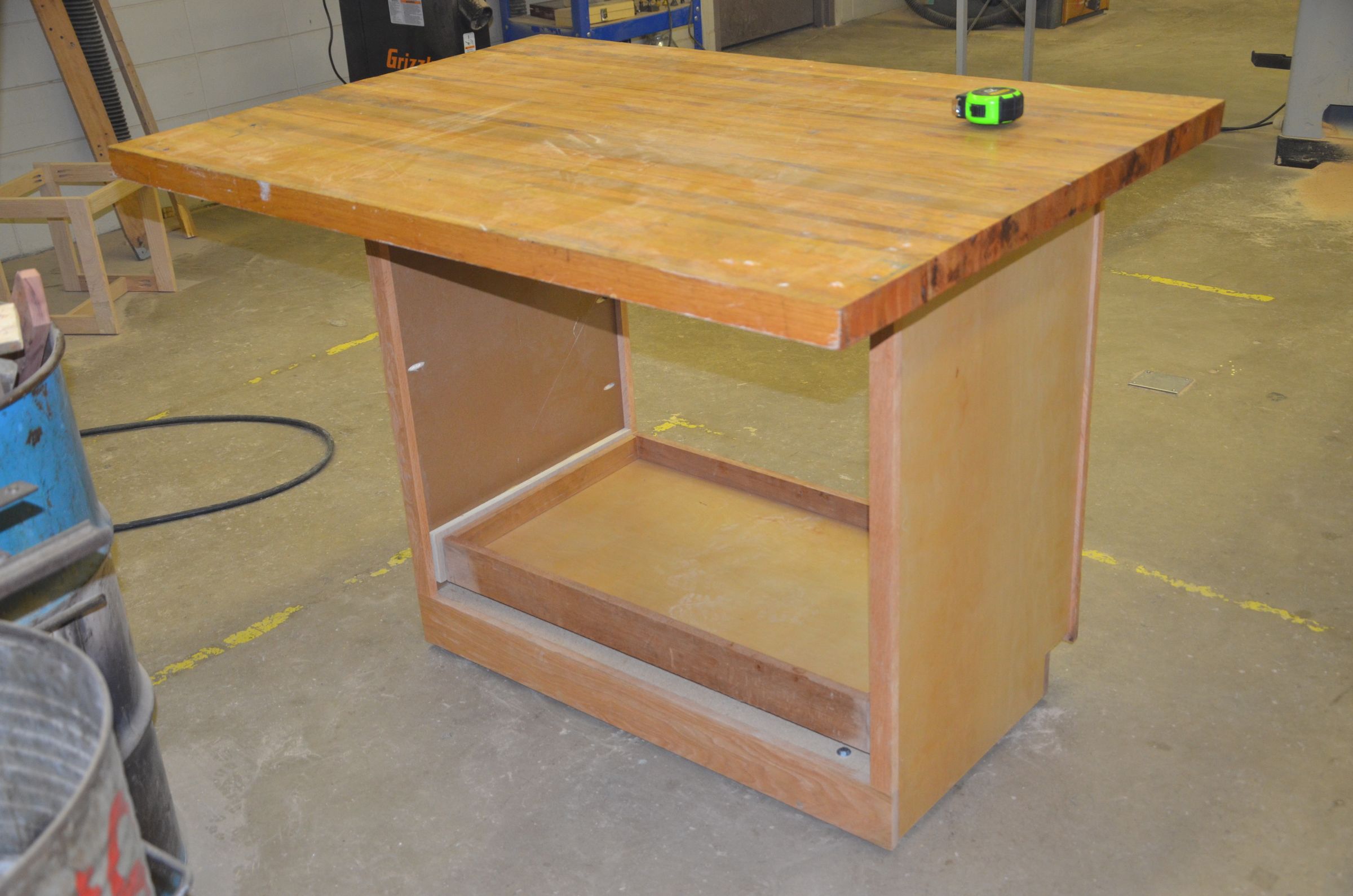 Rolling Workstation for Small Workspaces : 10 Steps (with Pictures ...