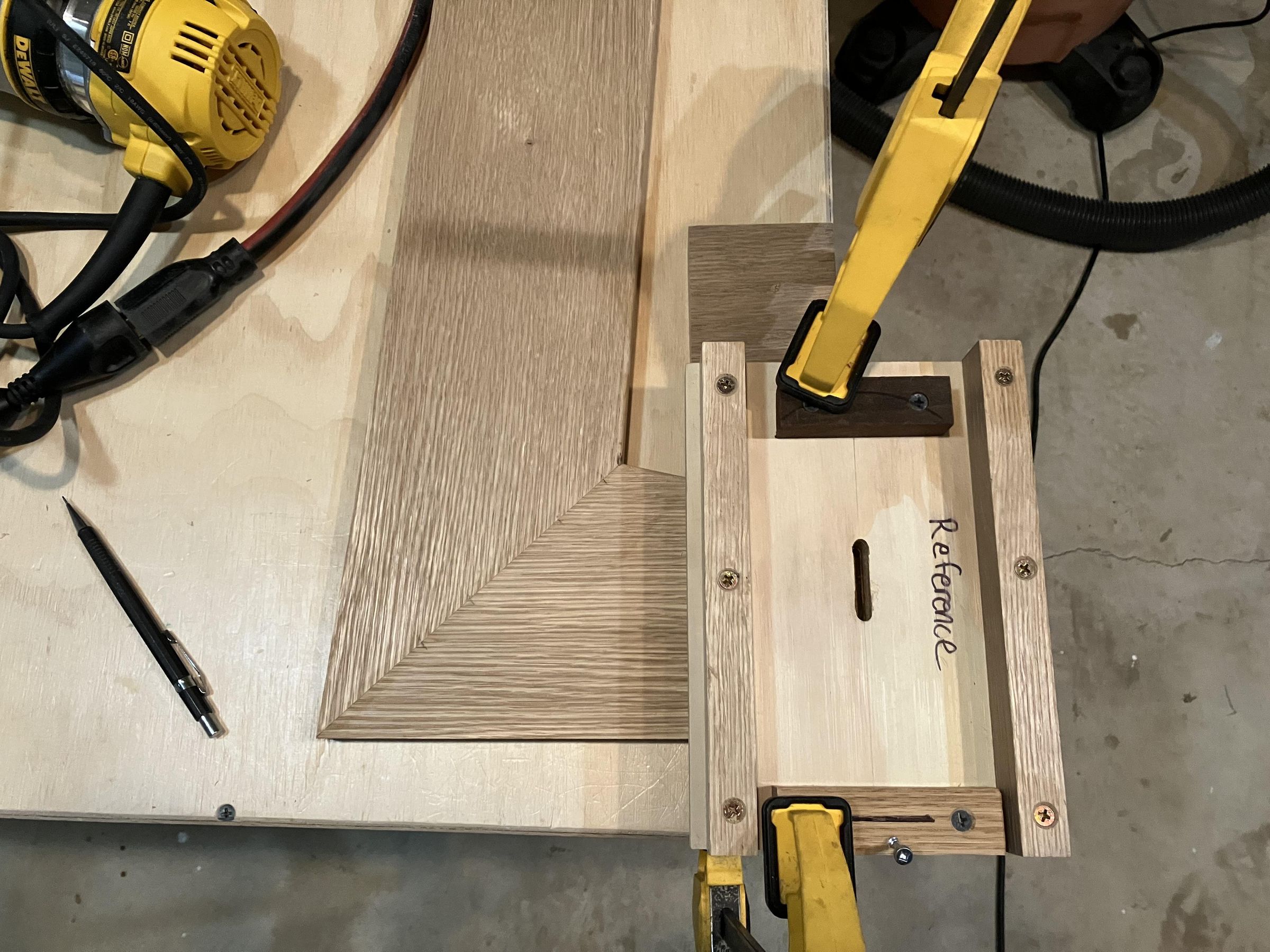 Modern Bookcase : 5 Steps (with Pictures) - Instructables