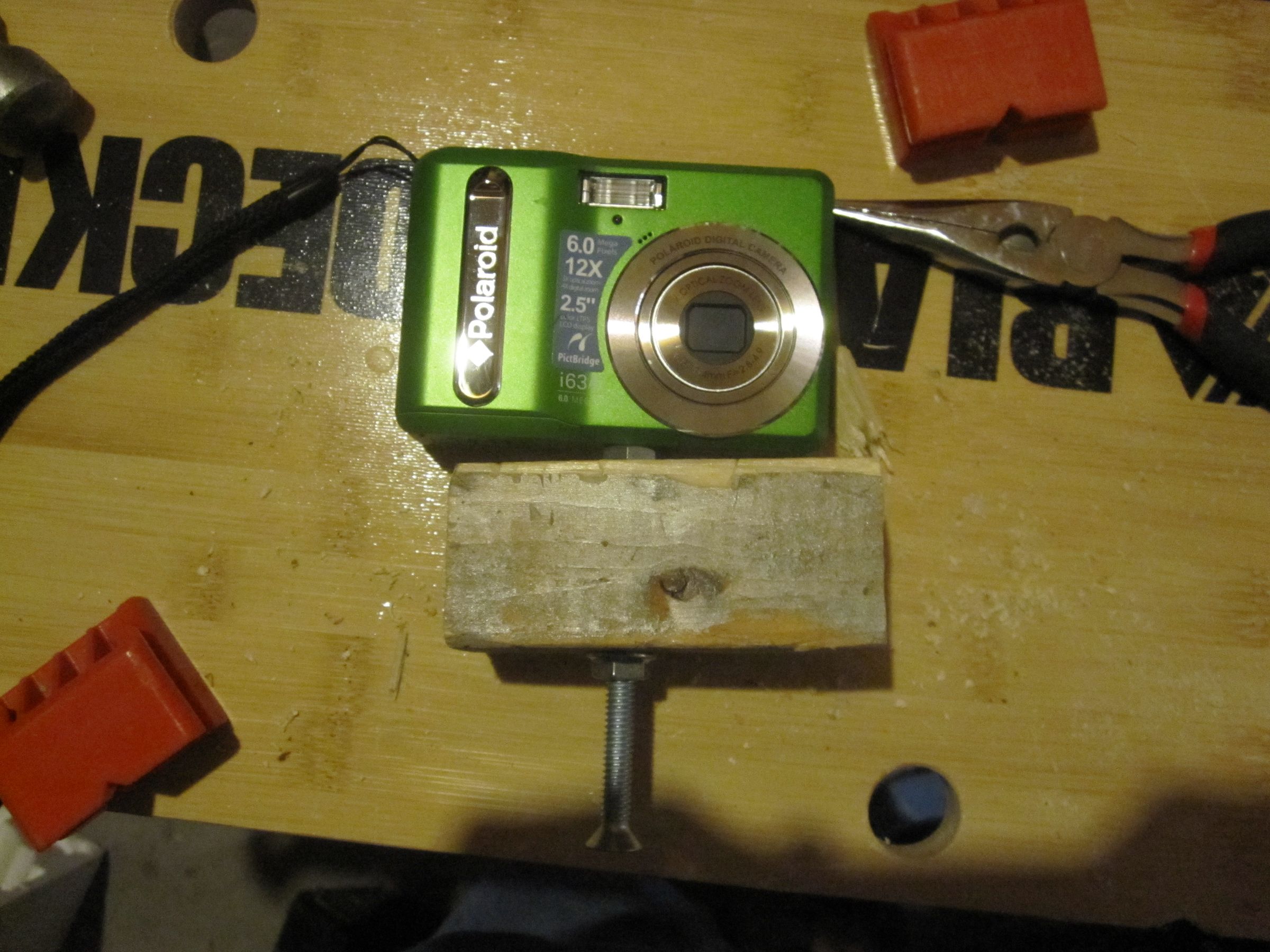 Simple Camera Mount : 3 Steps - Instructables