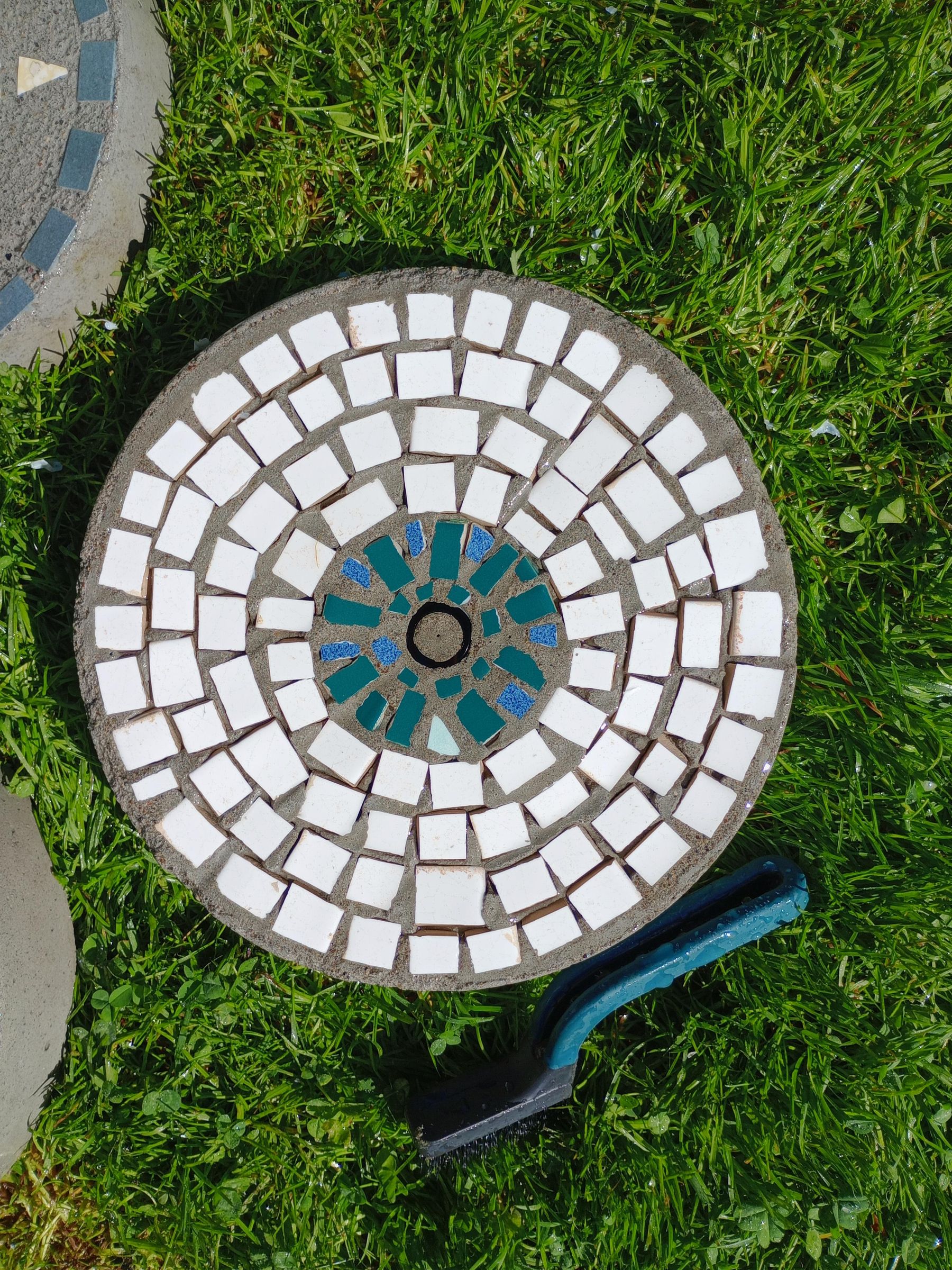 Concrete Stepping Stones With Tile Mosaic : 6 Steps (with Pictures ...