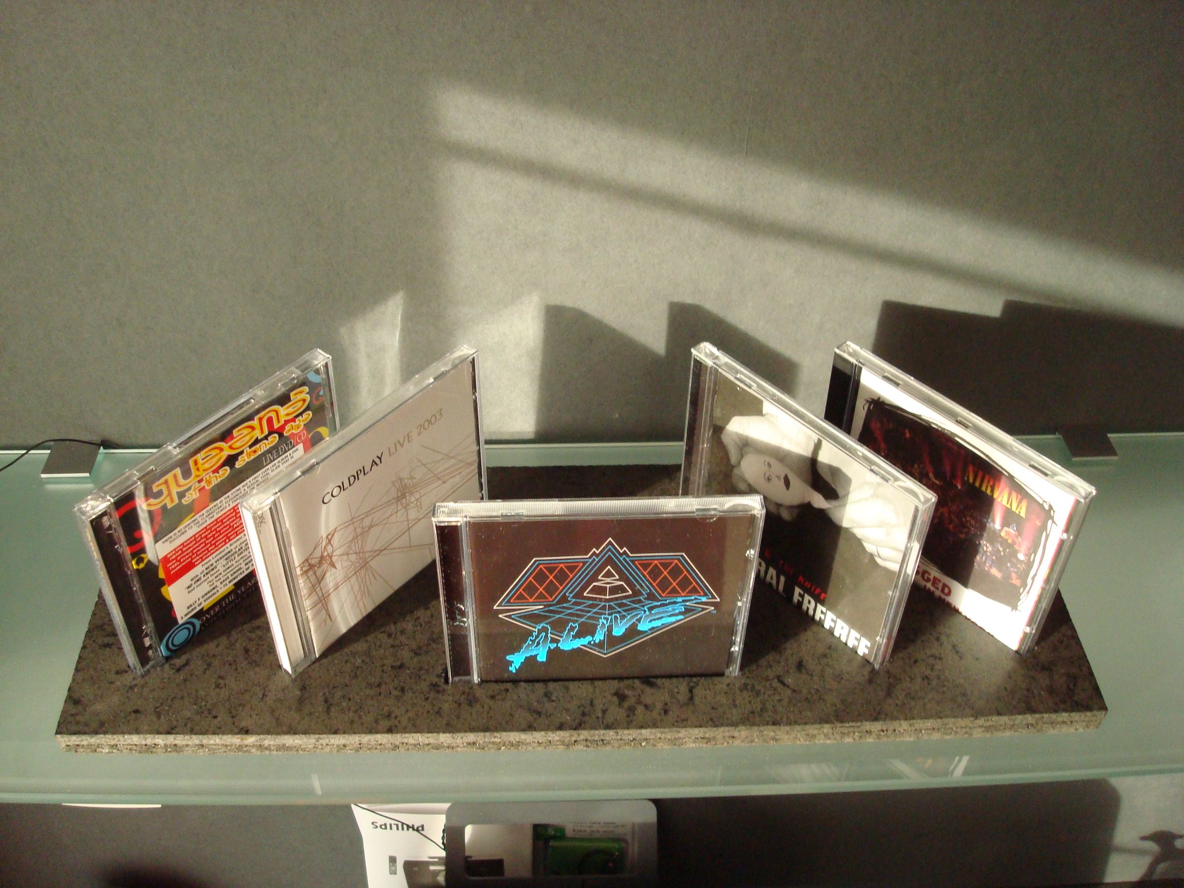 Ishelf - Apple Coverflow Inspired Cd Stand : 7 Steps (with Pictures ...