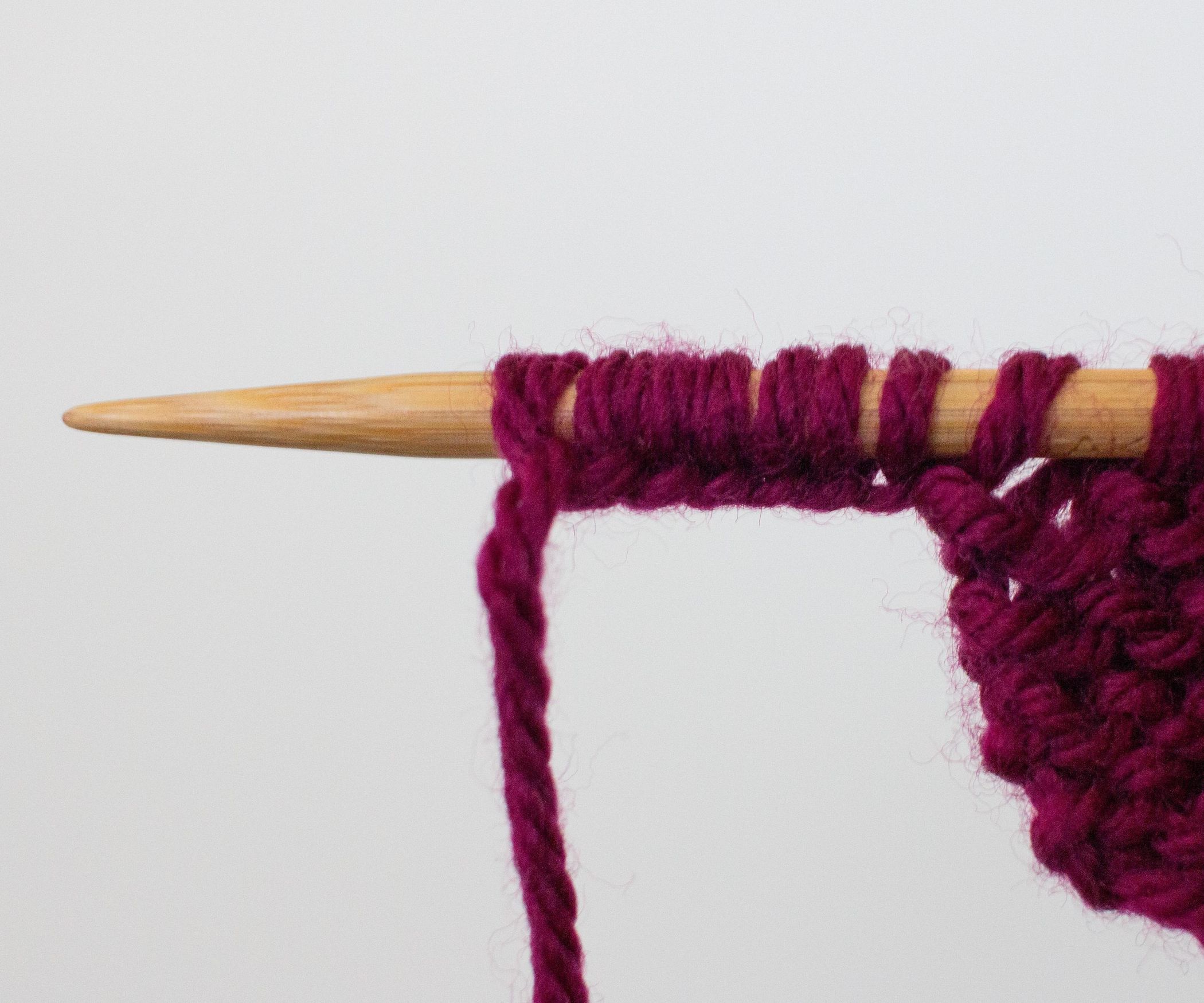 Backward Loop Cast on Knitting Tutorial : 5 Steps (with Pictures ...