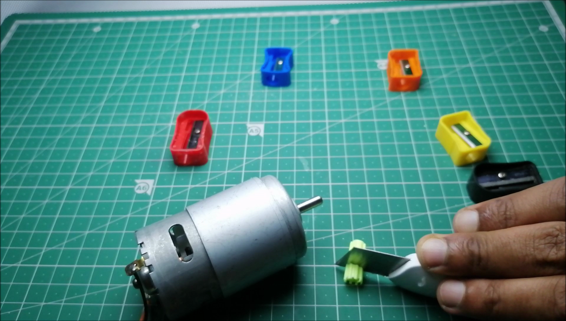 How to Make Automatic Pencil Sharpener Using Recycled Materials : 5 ...