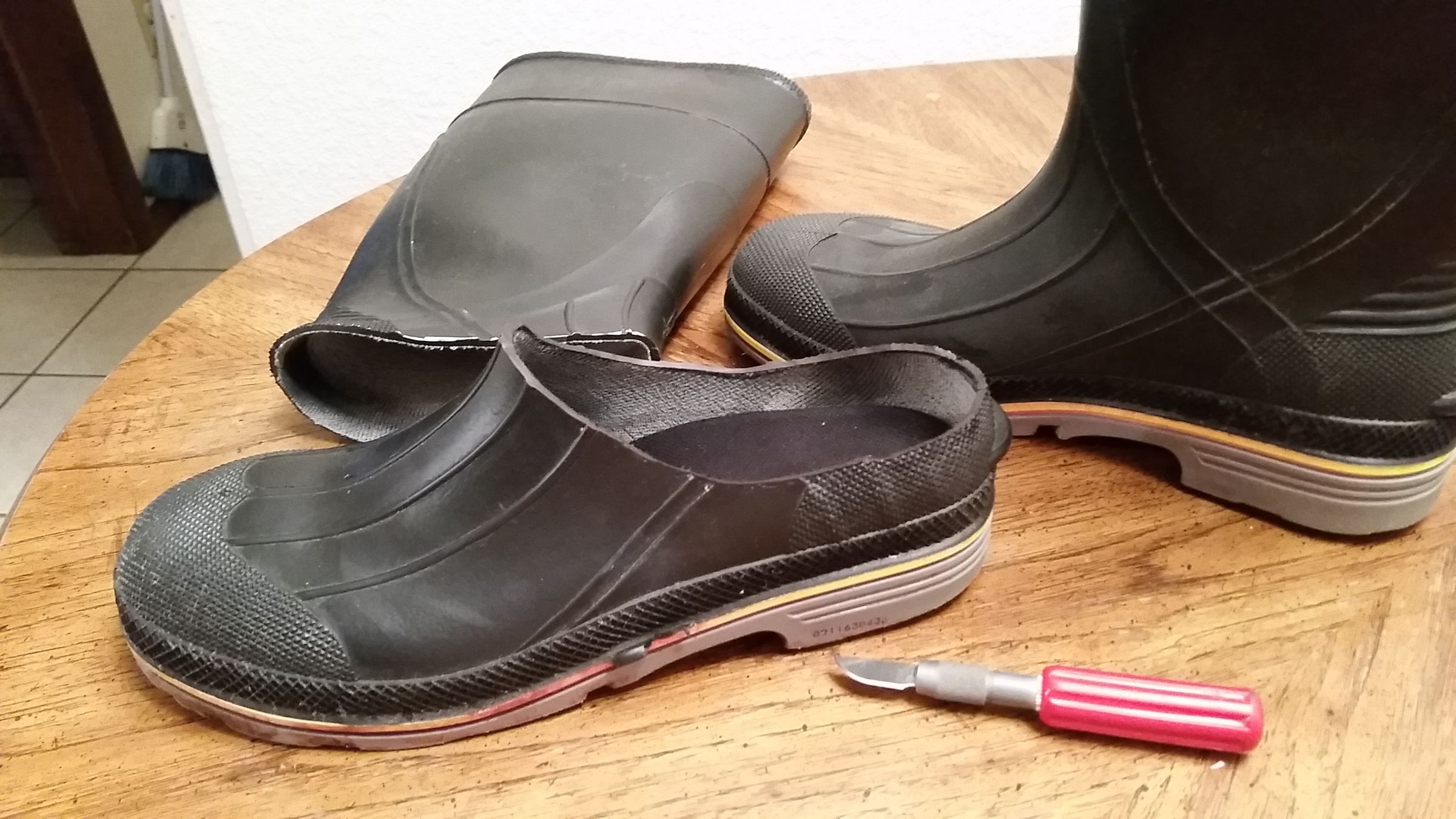 Repurposed Boots Into "Crocs" : 8 Steps (with Pictures) - Instructables