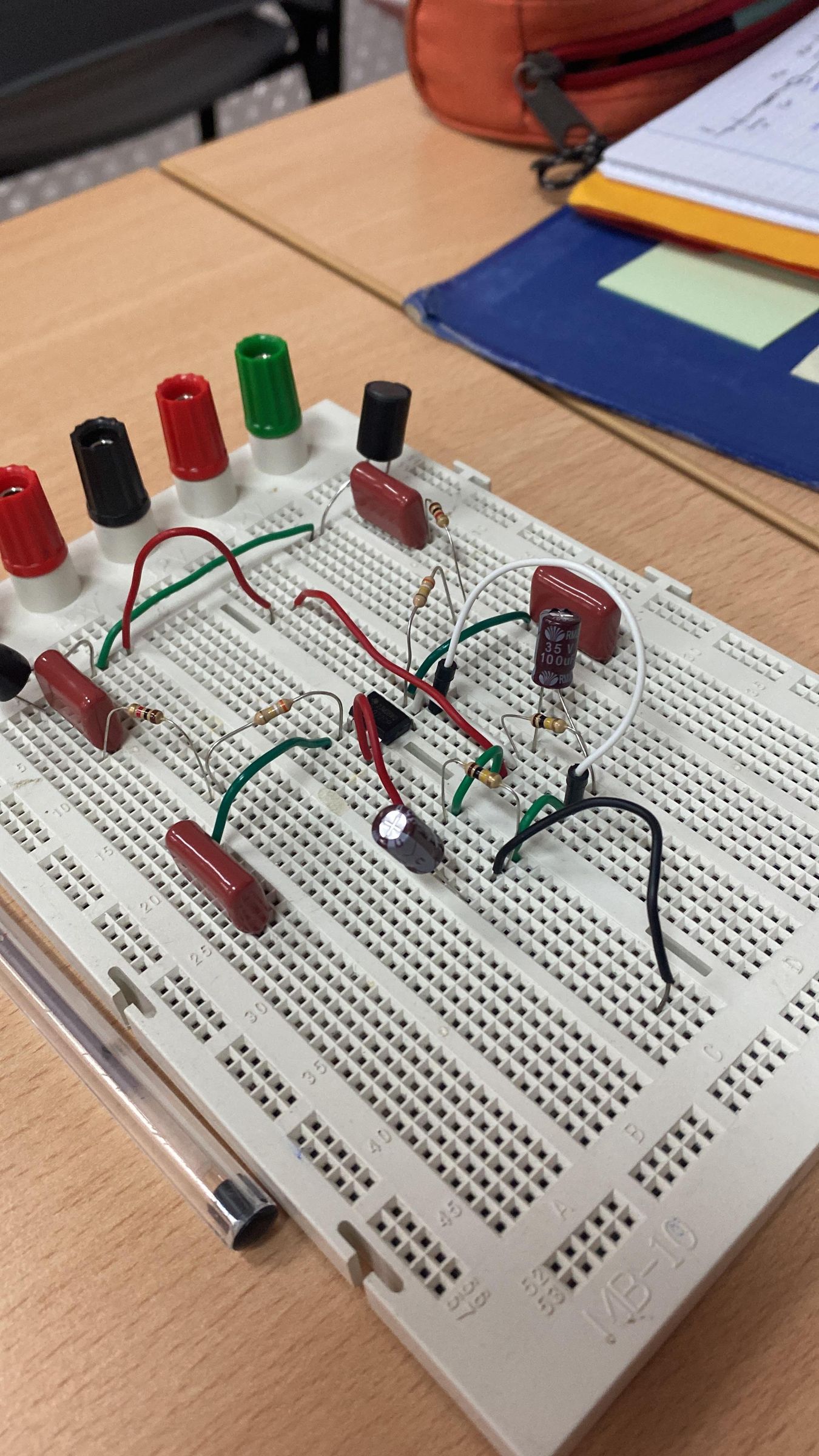 SINTONIZA EL MUNDO INVISIBLE: MICRÓFONO ELECTROMAGNÉTICO : 12 Steps ...