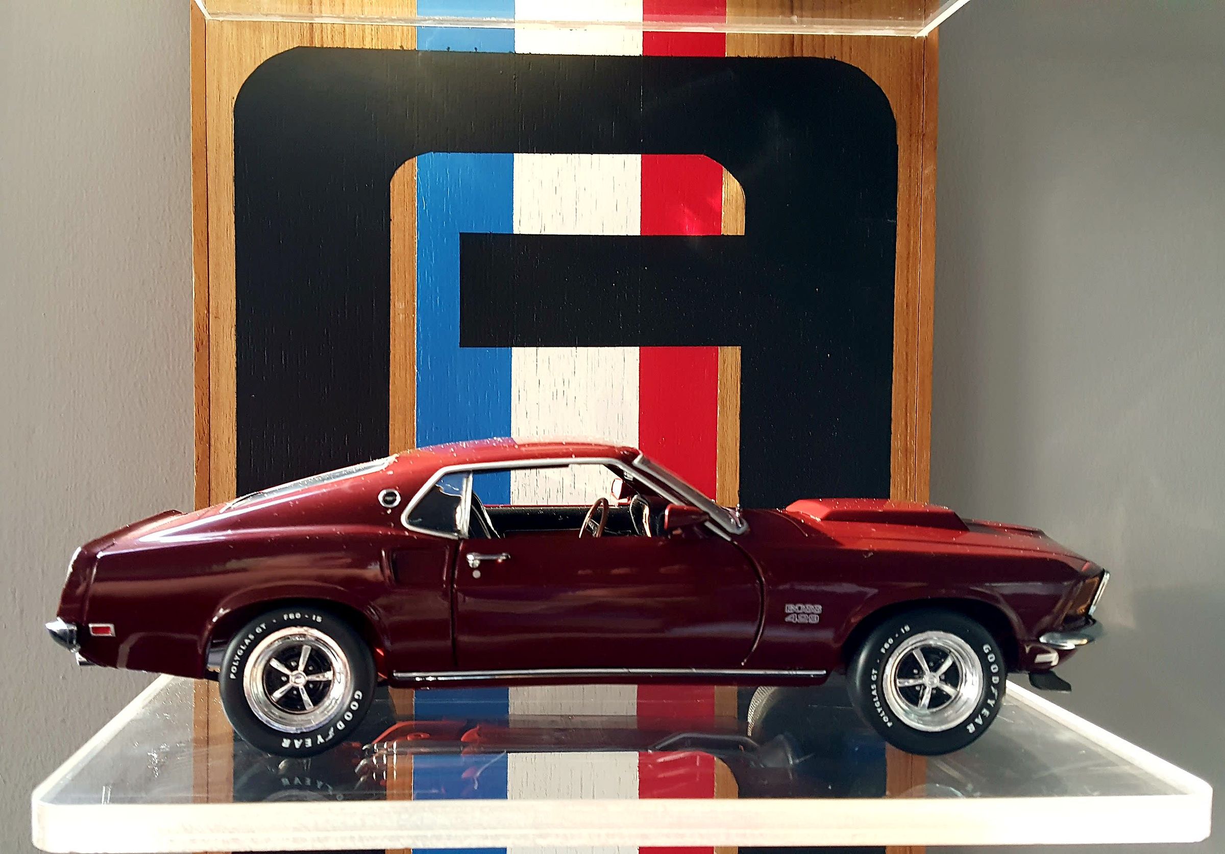 MUSTANGs Shelf : 3 Steps (with Pictures) - Instructables