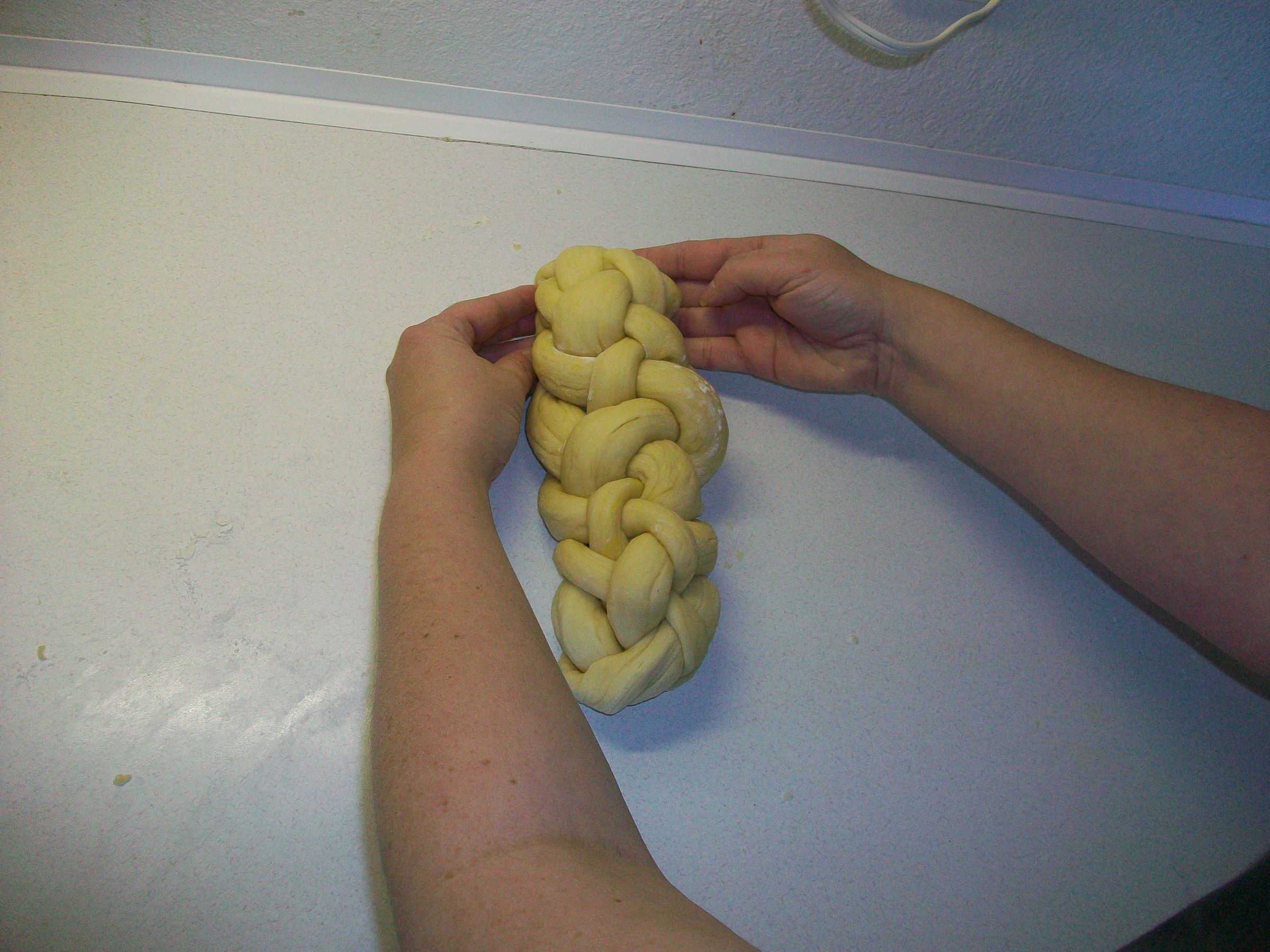 How to Braid Challah - 6 Strand Method : 3 Steps - Instructables