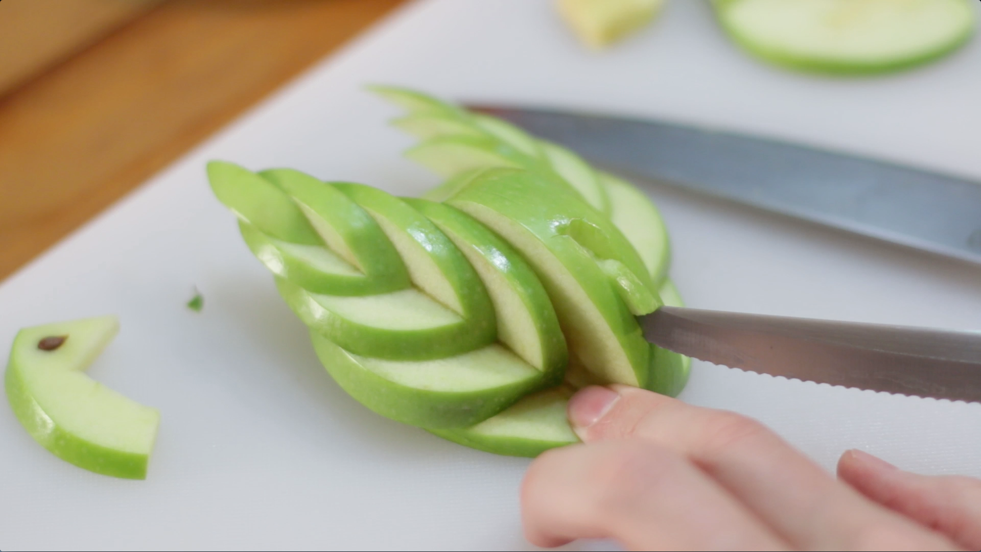 Edible Apple Swan : 9 Steps (with Pictures) - Instructables