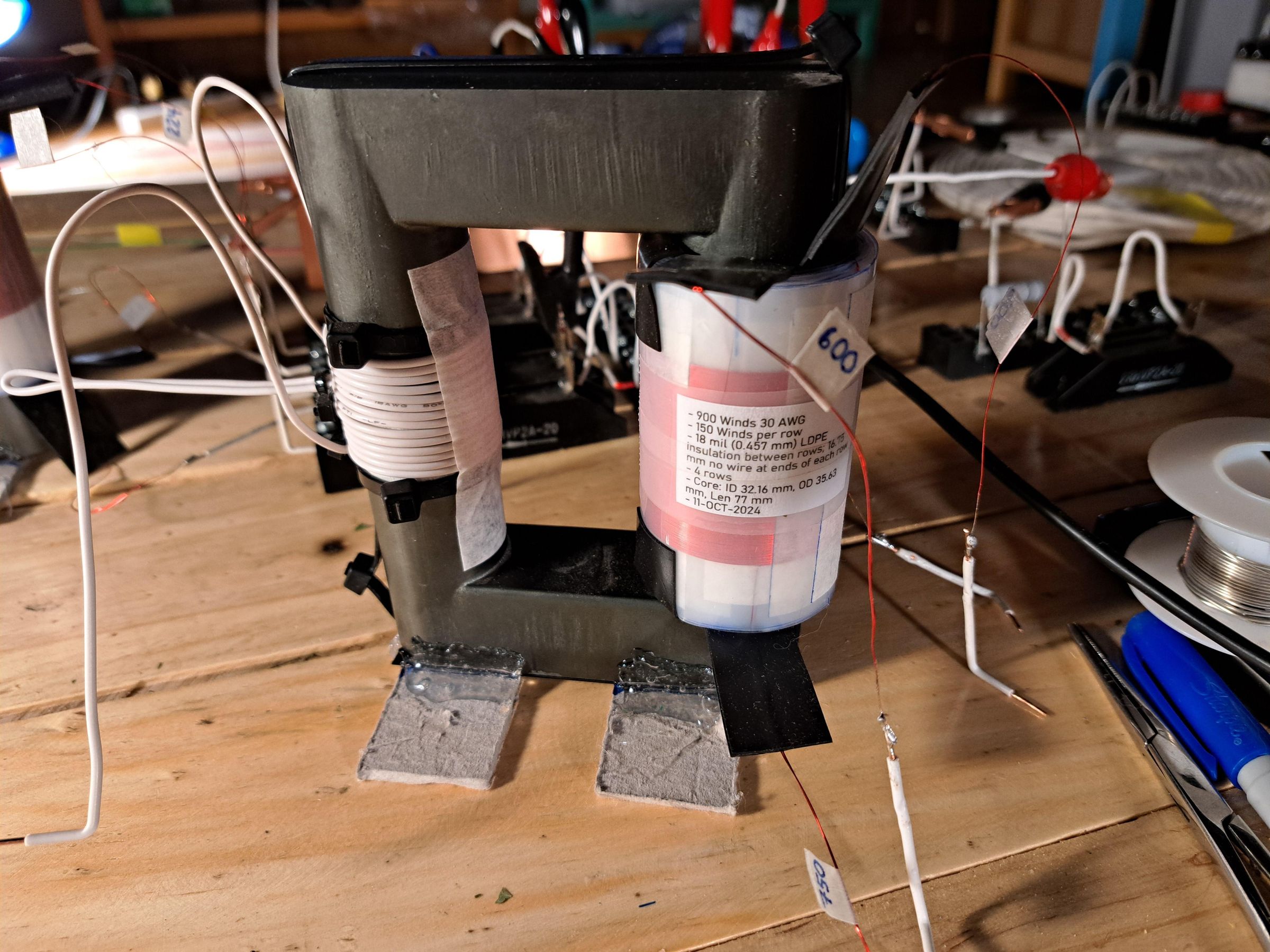 Hybrid Tesla-Flyback Coils - Develop 10X+ More Voltage Than Predicted ...