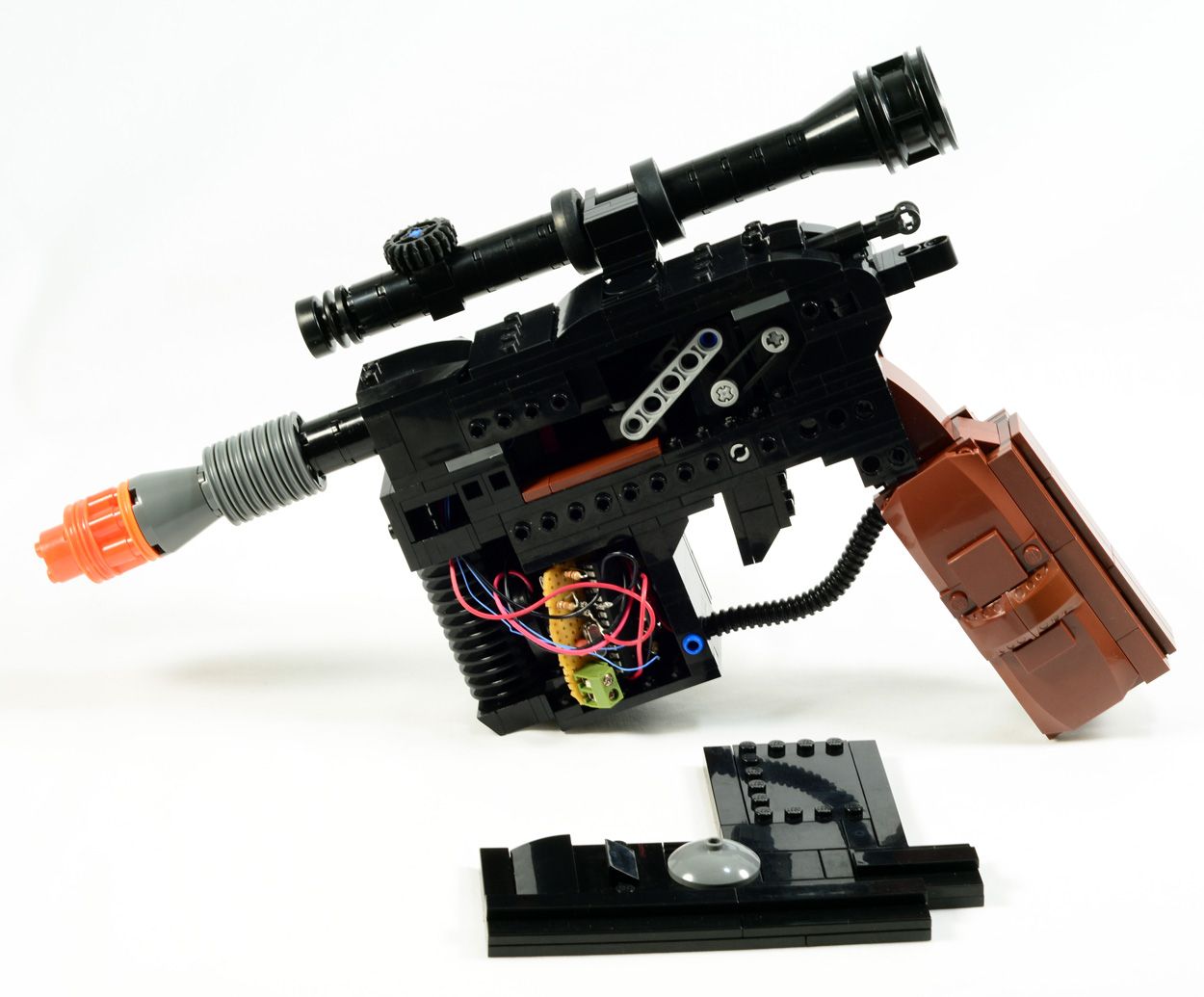 Electronic LEGO DL-44 Blaster (Light & Sound) : 11 Steps (with Pictures ...
