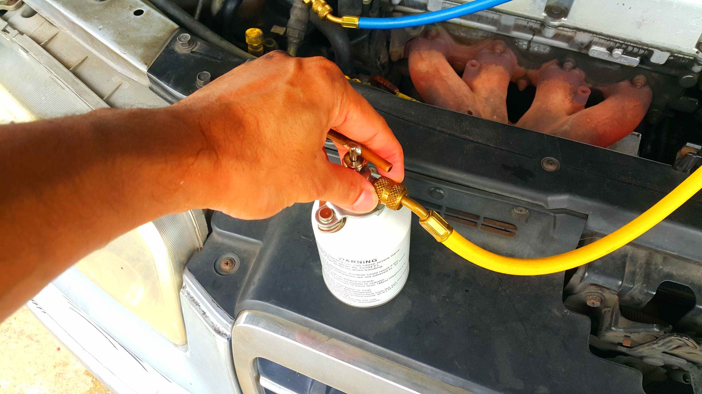 Top Up of R134a Refrigerant. : 6 Steps (with Pictures) - Instructables