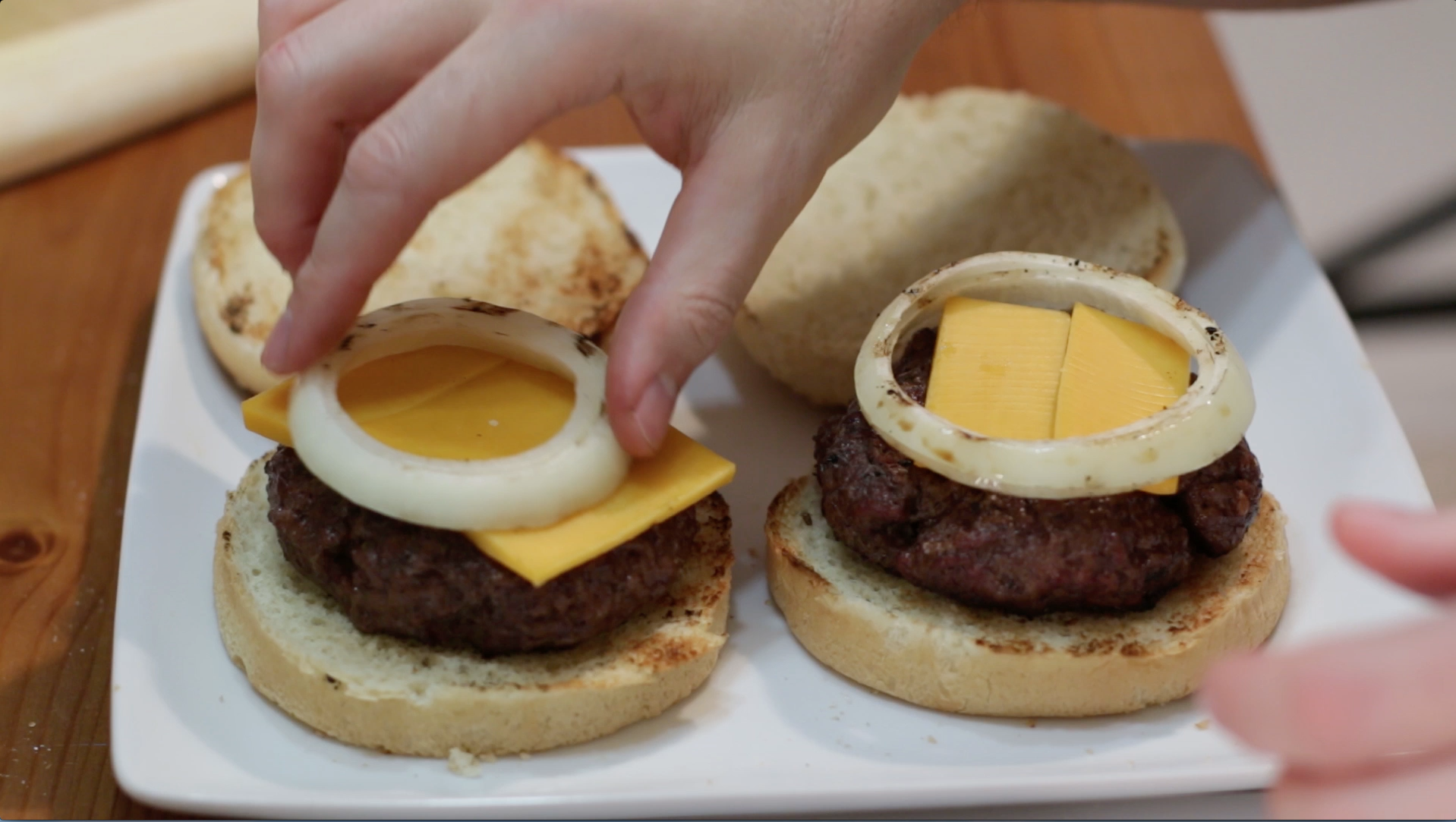 Juicy Hamburger : 7 Steps (with Pictures) - Instructables