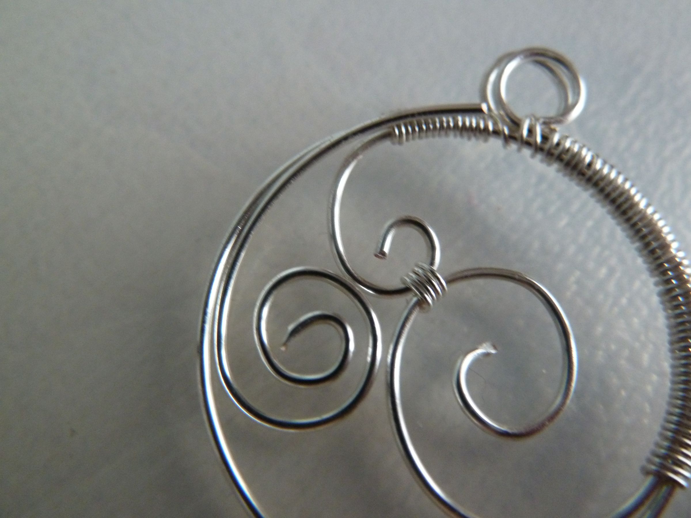 Triple Swirl Wirework Pendant : 17 Steps (with Pictures) - Instructables
