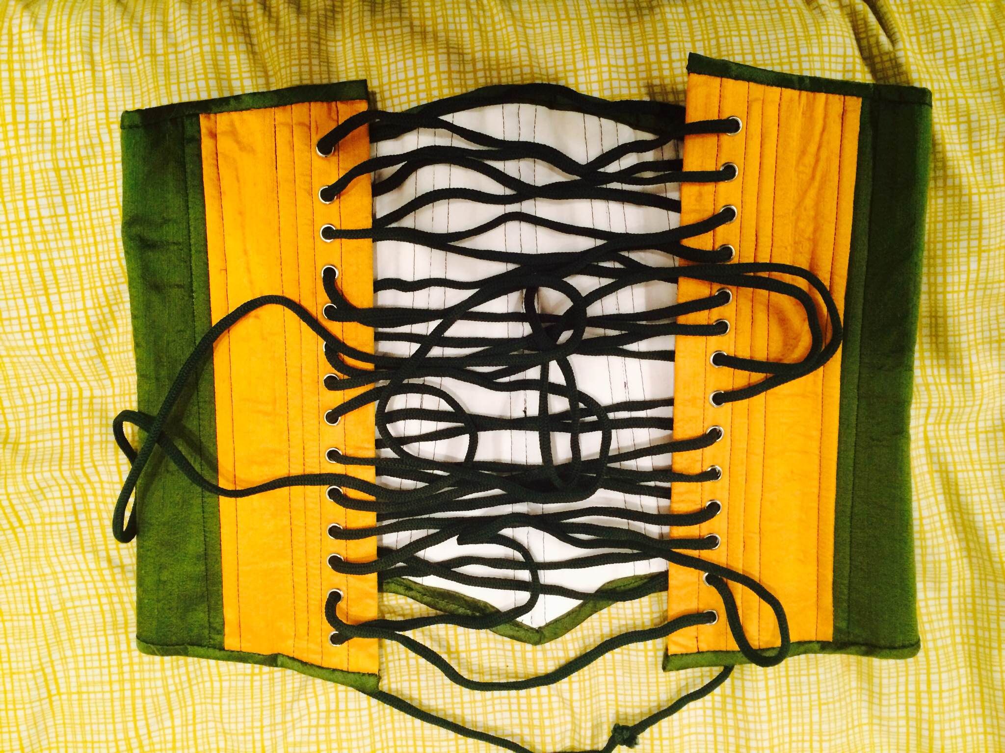 Two-Layer Underbust Corset Construction Tutorial : 10 Steps - Instructables