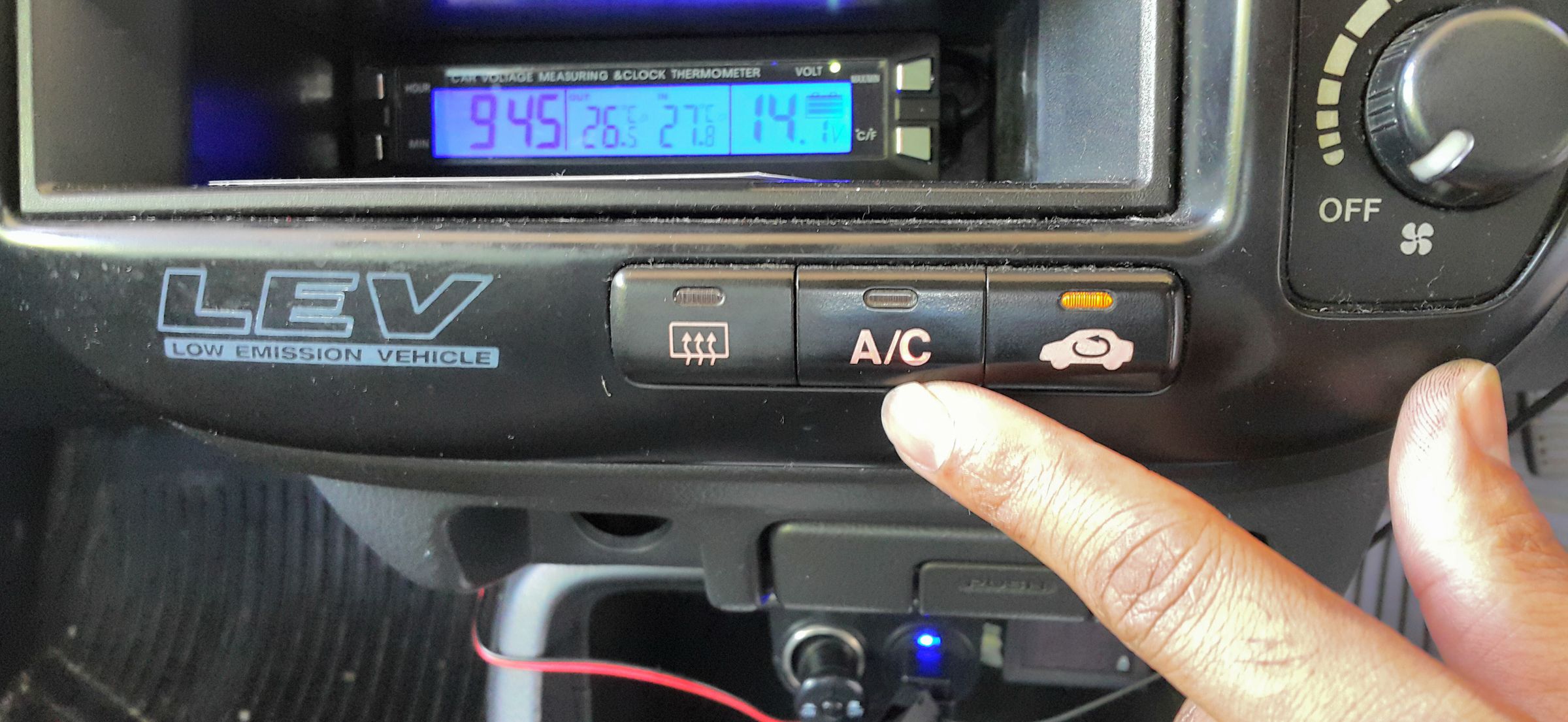 Simple Tip to Improve a Car's Air Conditioning Performance. : 3 Steps ...