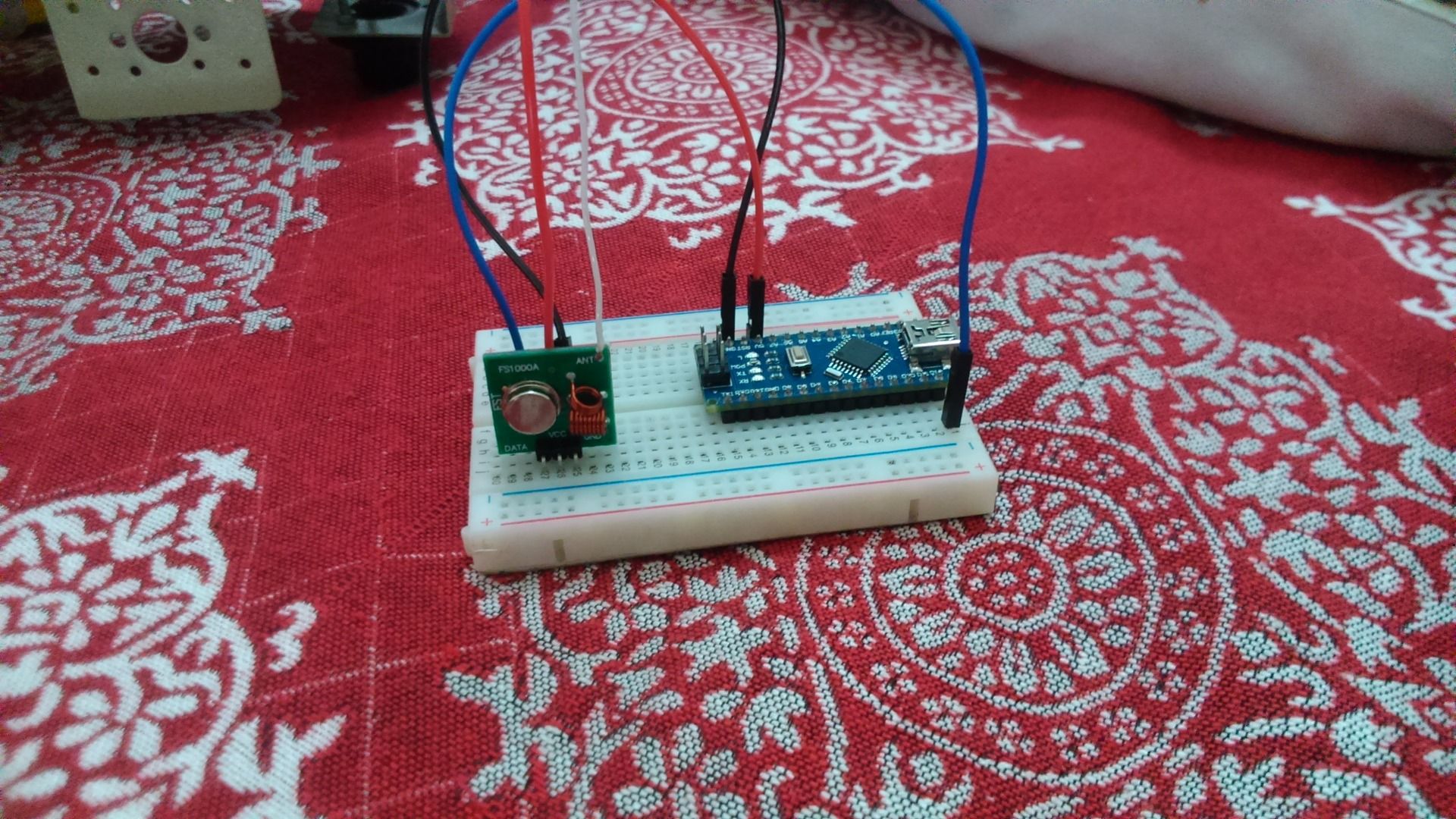 Make a Simple Wireless RF Robot Using Arduino! : 7 Steps (with Pictures ...